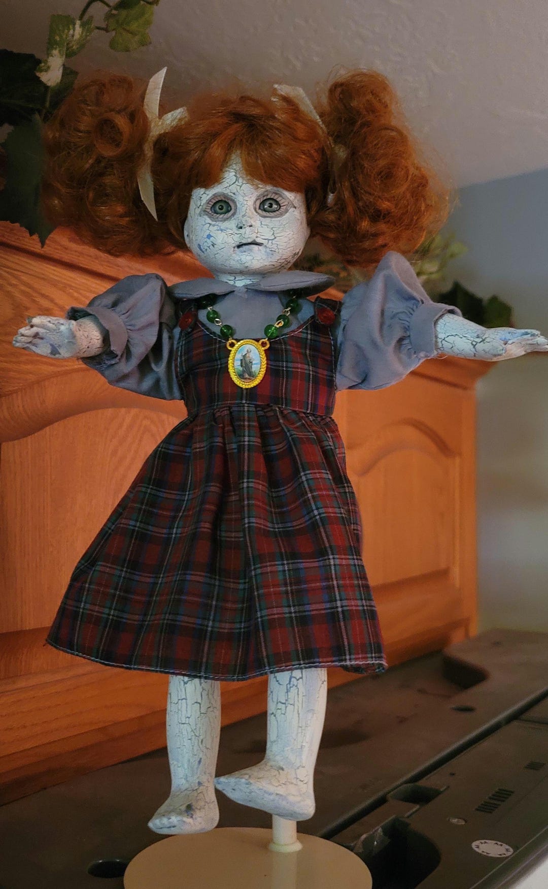 Creepy Doll #3 "levitating Annie" by Dollhouse of Horror - Etsy