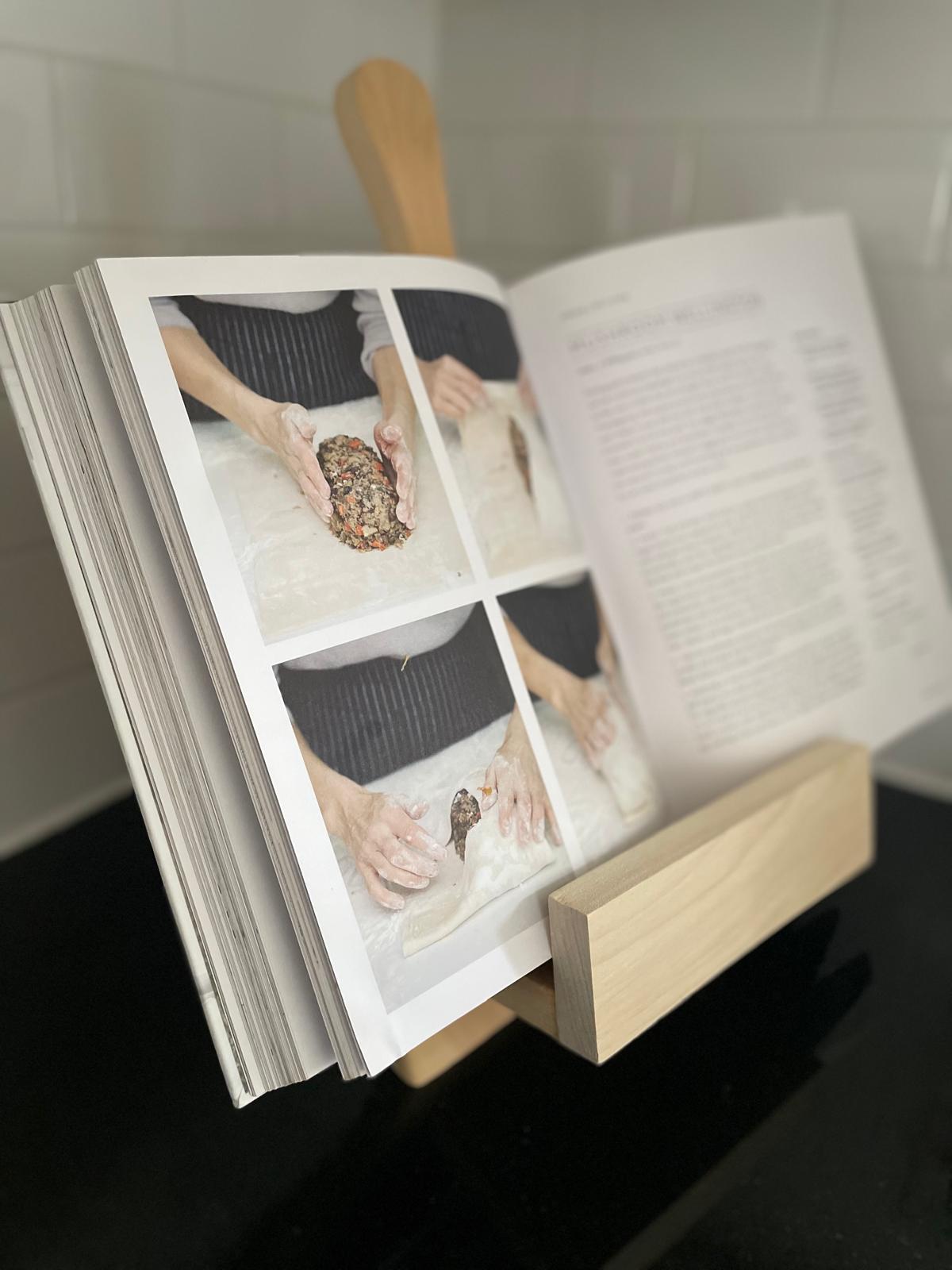 Adjustable Cookbook Stand - Etsy