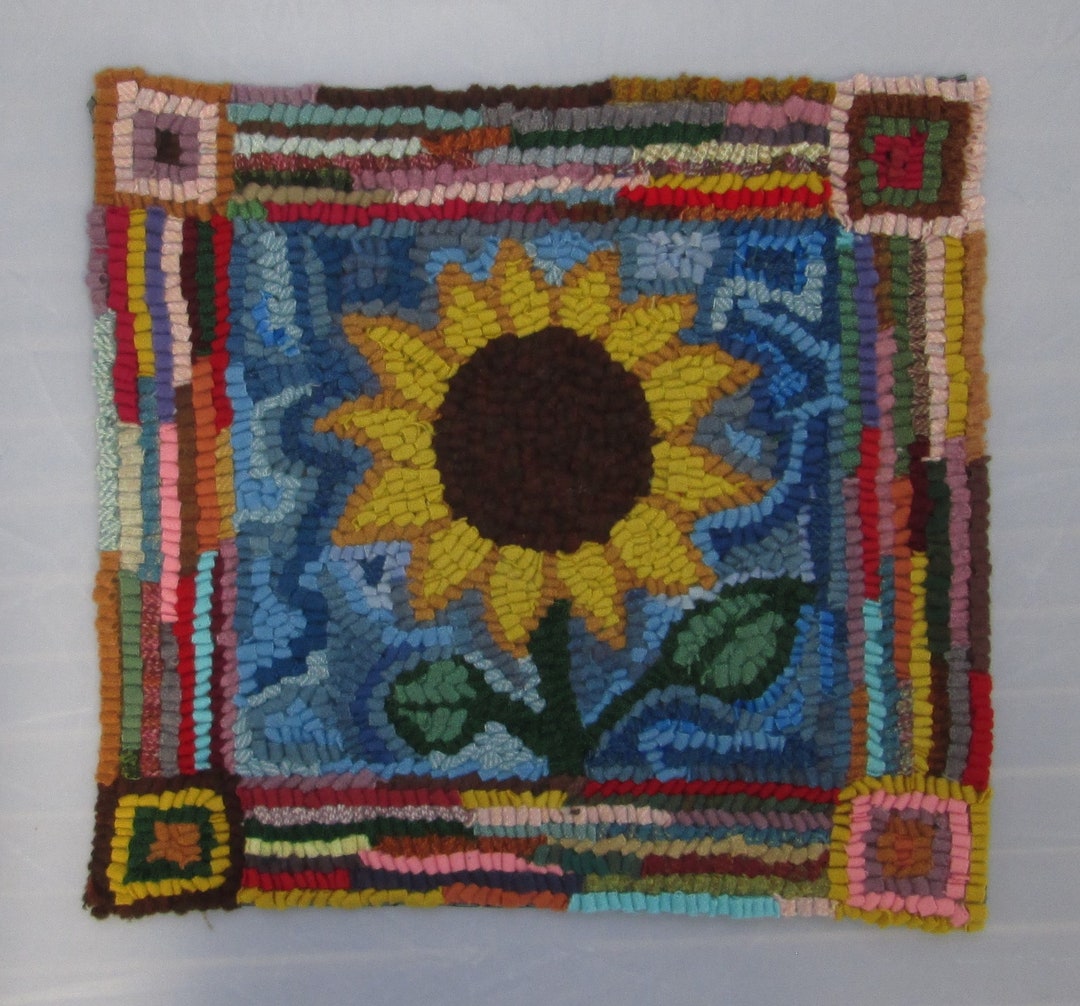 Sunflower Primitive Rug Hooking Kit With 8 Cut Wool Fabric Strips by ...