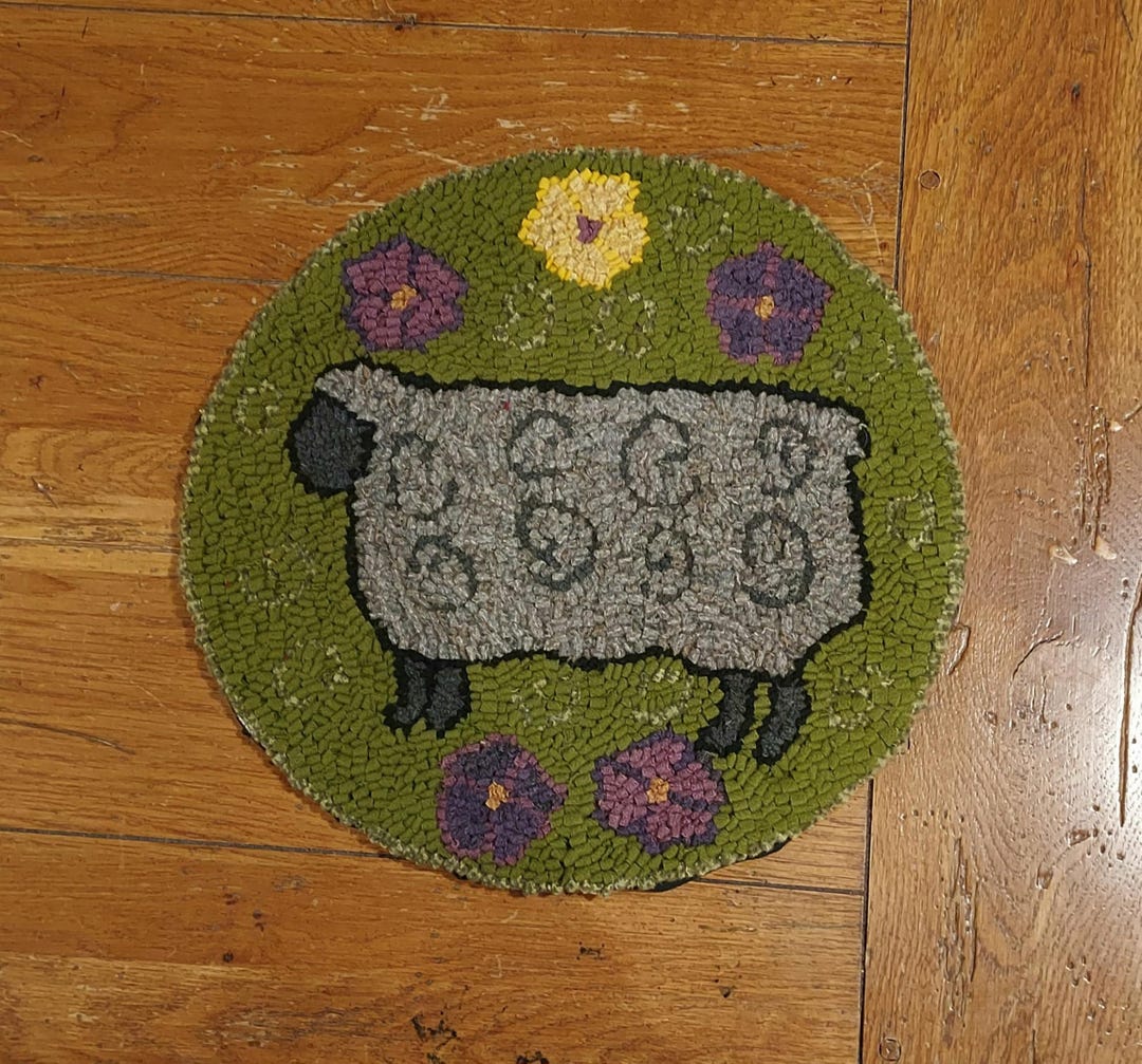 Round Sheep With Posies Rug Hooking Kit With 8 Cut Wool Strips by ...