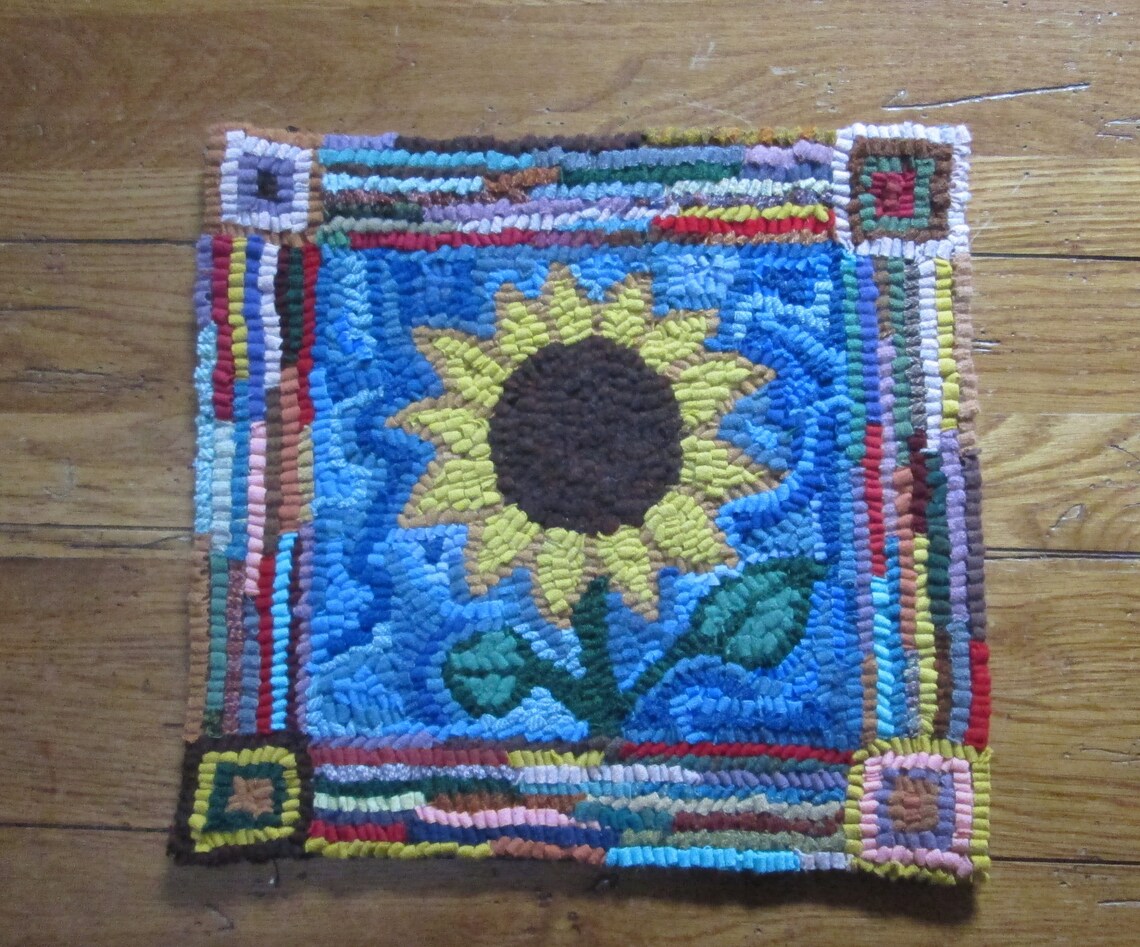 Sunflower Primitive Rug Hooking Kit With 8 Cut Wool Fabric - Etsy