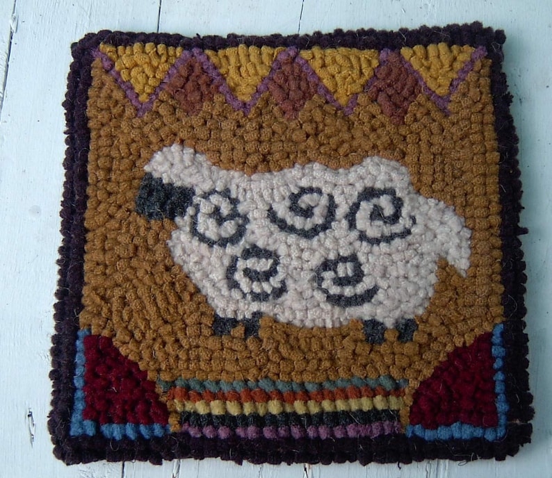 Beginner wooly Sheep Primitive Rug Hooking Kit - Etsy