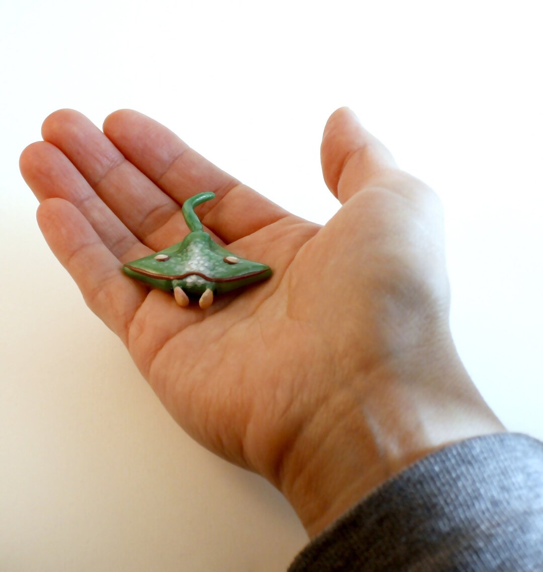 Totem-style Manta Ray With the Markings of a Luna Moth - Etsy