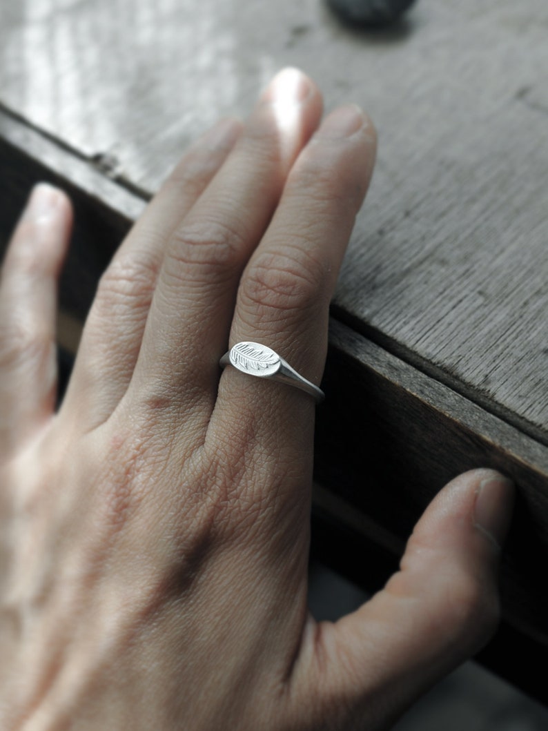 Silver Fern Signet Chevaliere Ring | Etsy