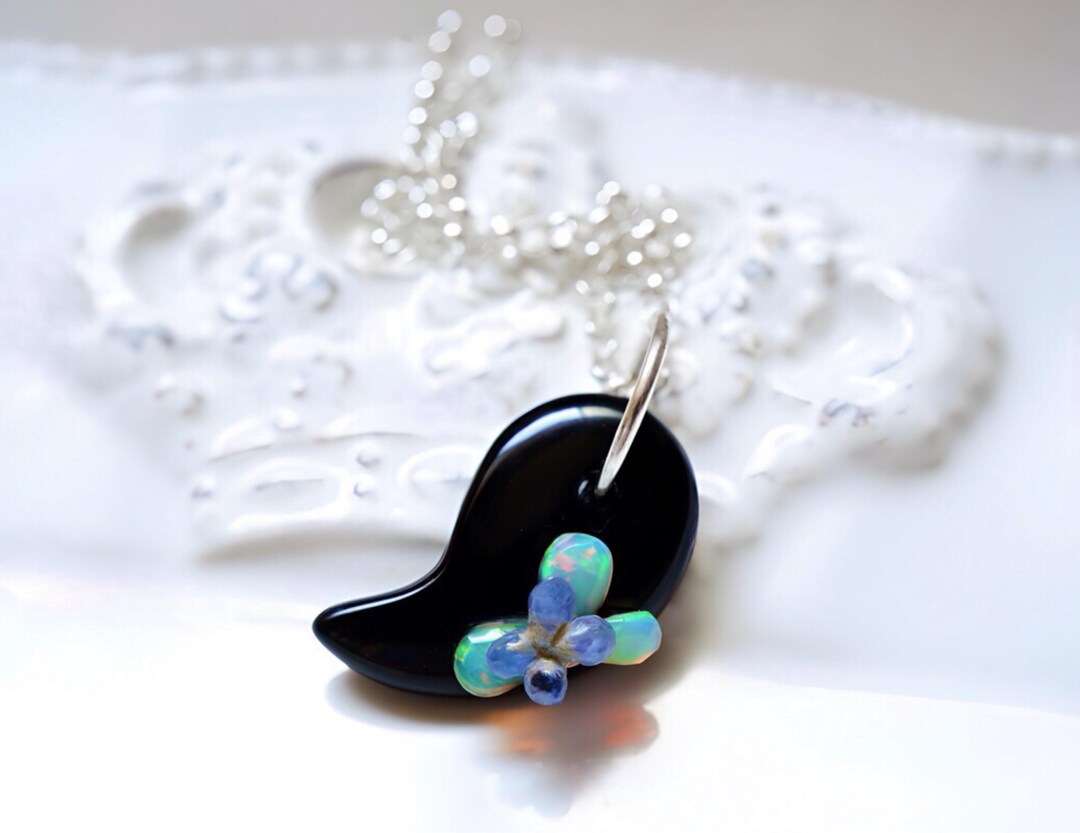 Onyx Magatama Black Stone Pendant: Sterling Silver Chain, Opal Sapphire ...