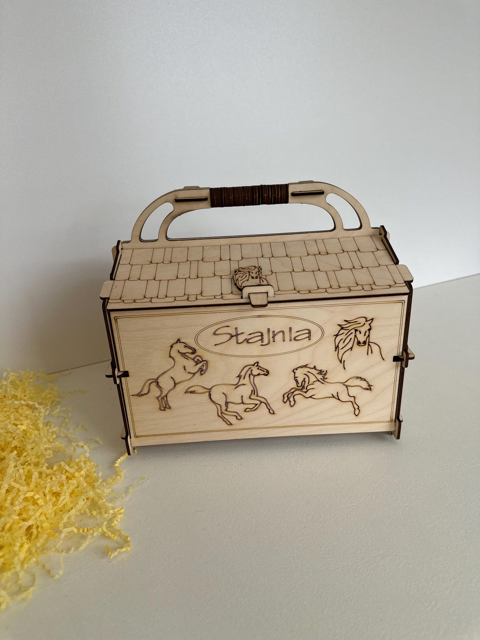 Stable - Chest of Portable Horse Stables Schleich Breyer Collecta ...