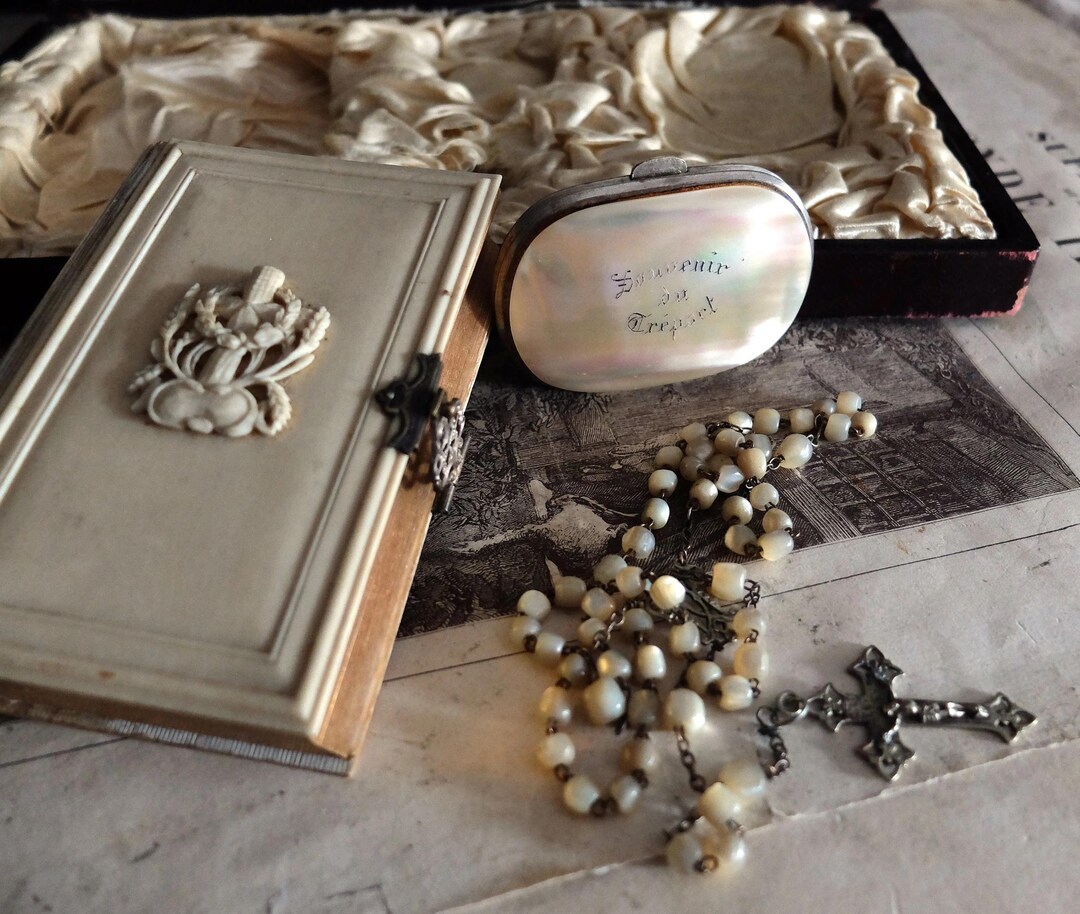 Stunning First Communion Set / French Religious Art / First Communion ...