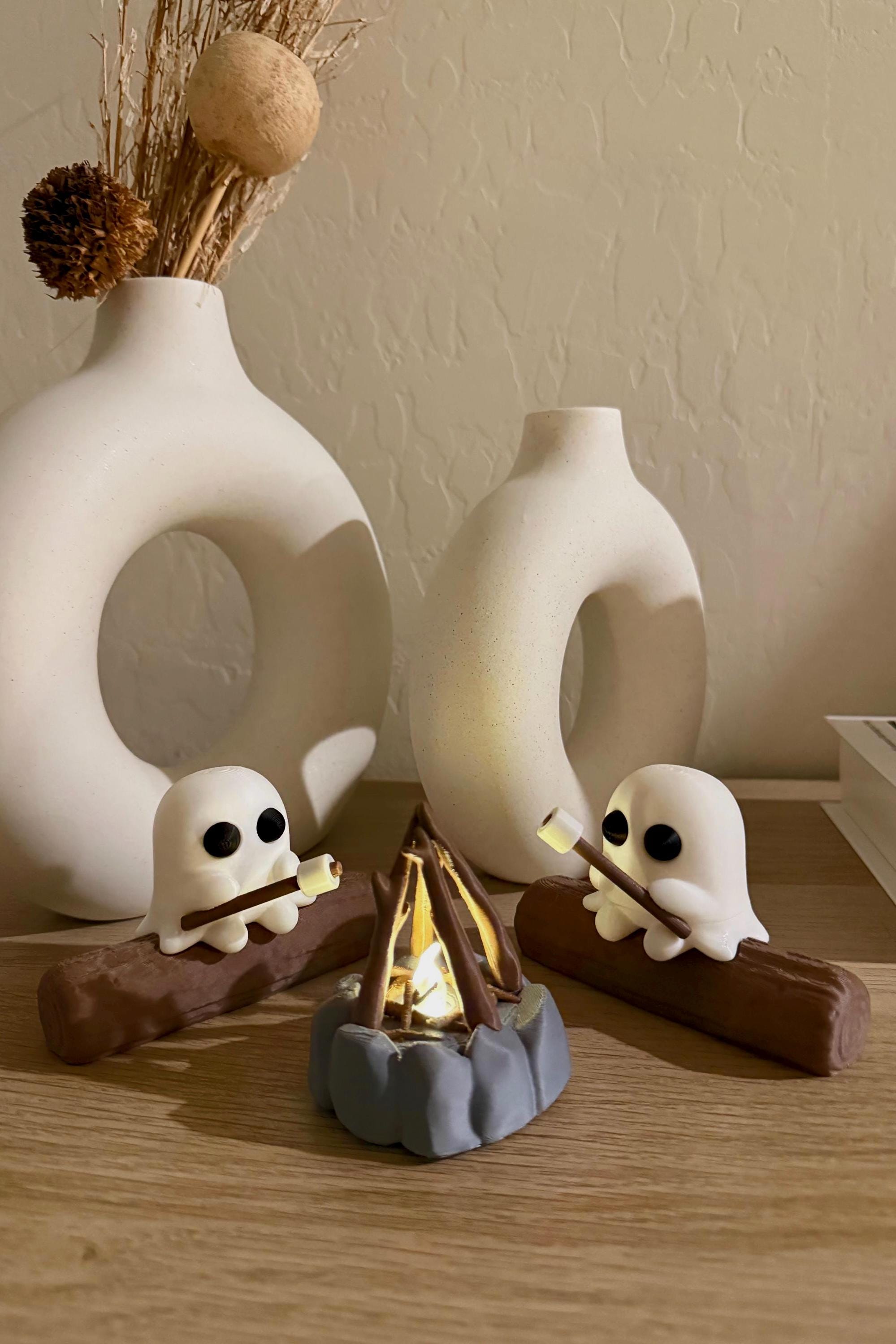 3D Printed Ghost Campfire Gathering – Cute Ghosts Roasting Marshmallows ...
