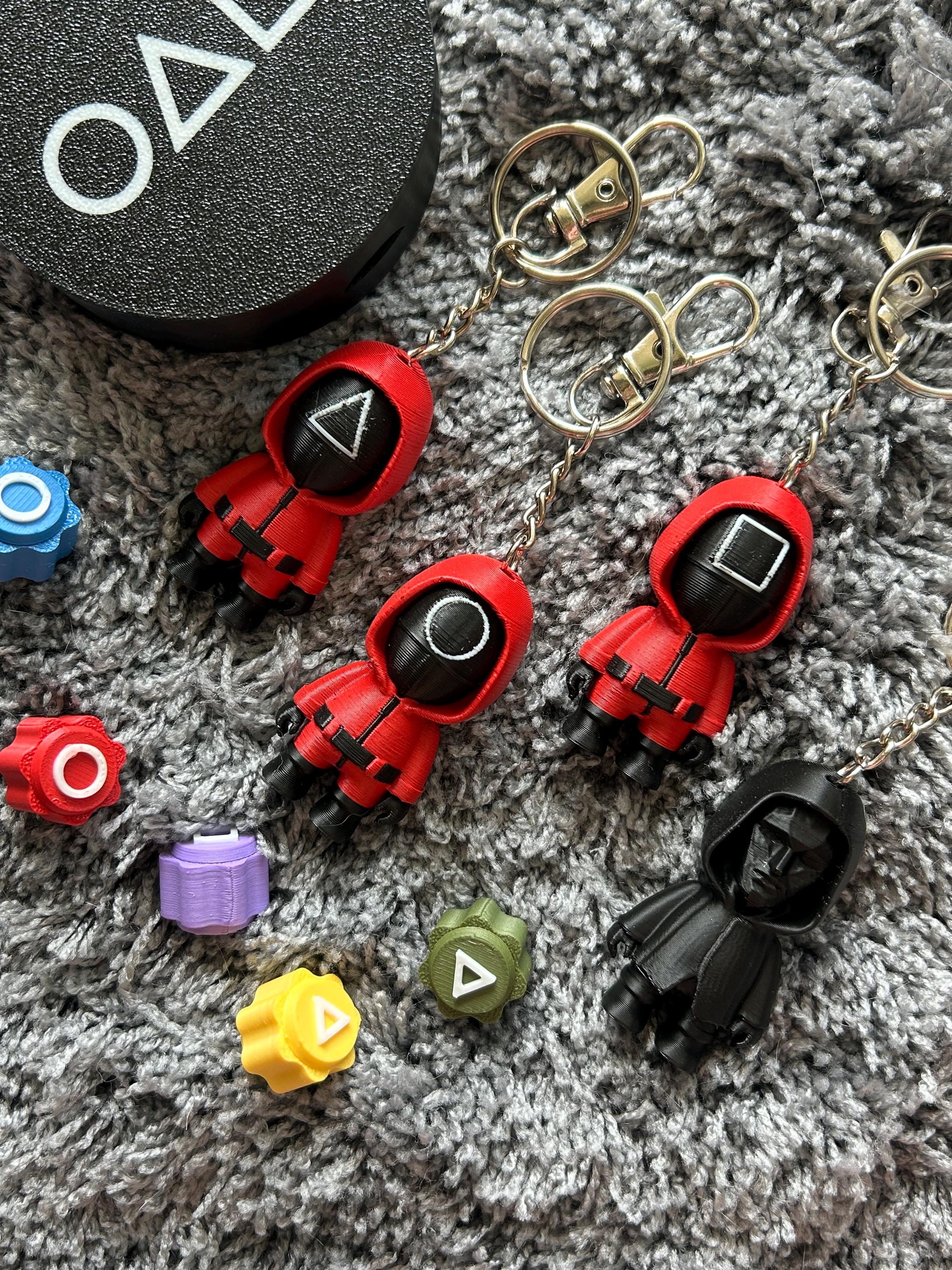 Collectors Set Circle, Triangle, Square and Front Man Keychains Red ...