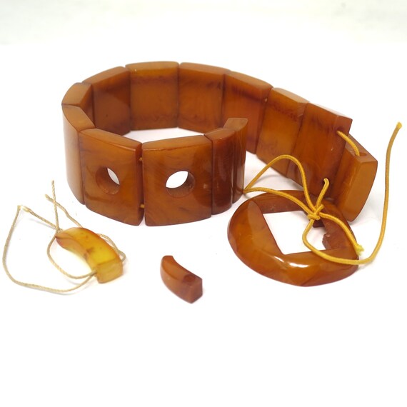 Vintage Bakelite Semi Transparent Butterscotch Swirle… - Gem