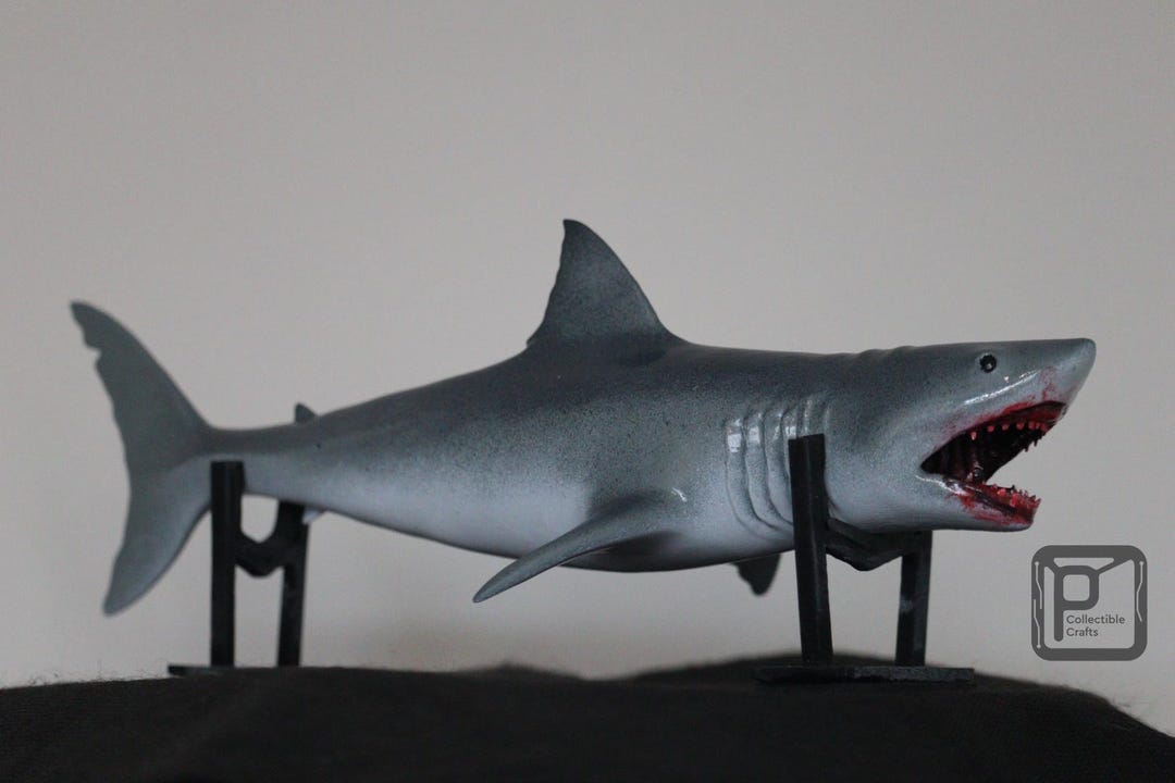 Bruce 'vengeance' Model High Detail Sculpted - 25cm Collectible/figure ...