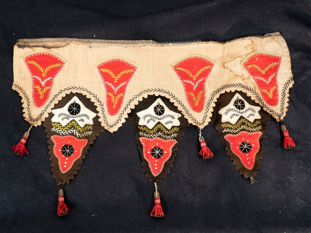 Quirky Antique Hand Embroidery Valance or ... - Etsy