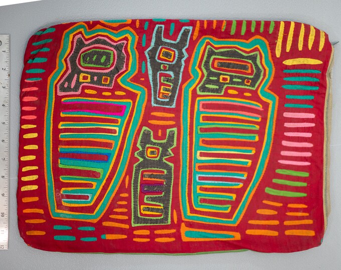 Antique Panama Mola Embroidery of "space Aliens"? or an Animal - Etsy