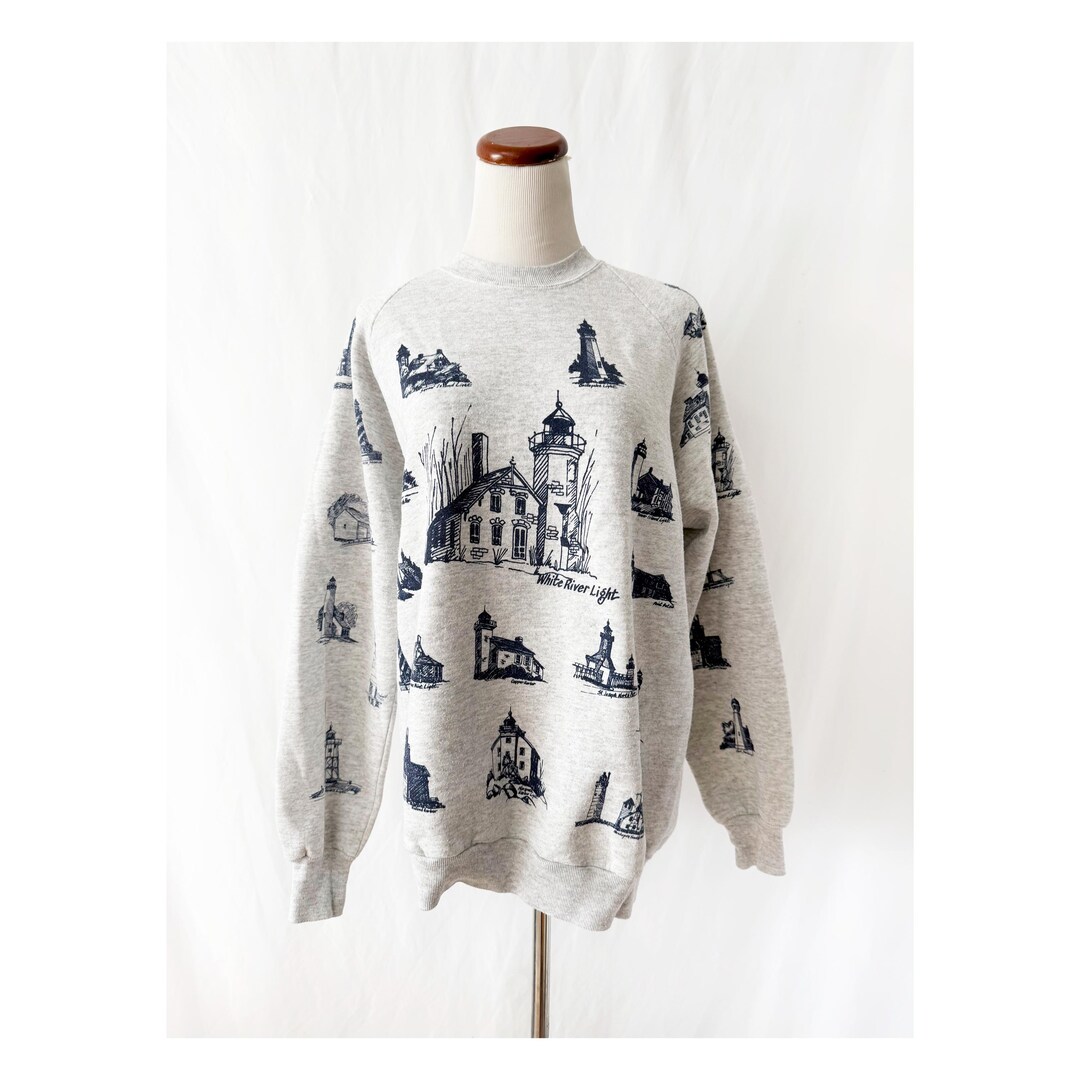 Vintage Lighthouse Sweatshirt / White River Light Station / Lake ...