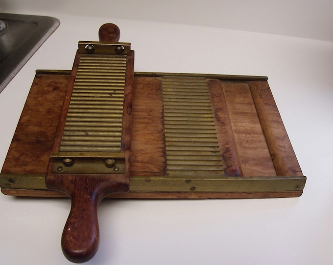 1890's Antique Pharmacy Pill Maker Drugstore Pill Counter Gold Monogram ...