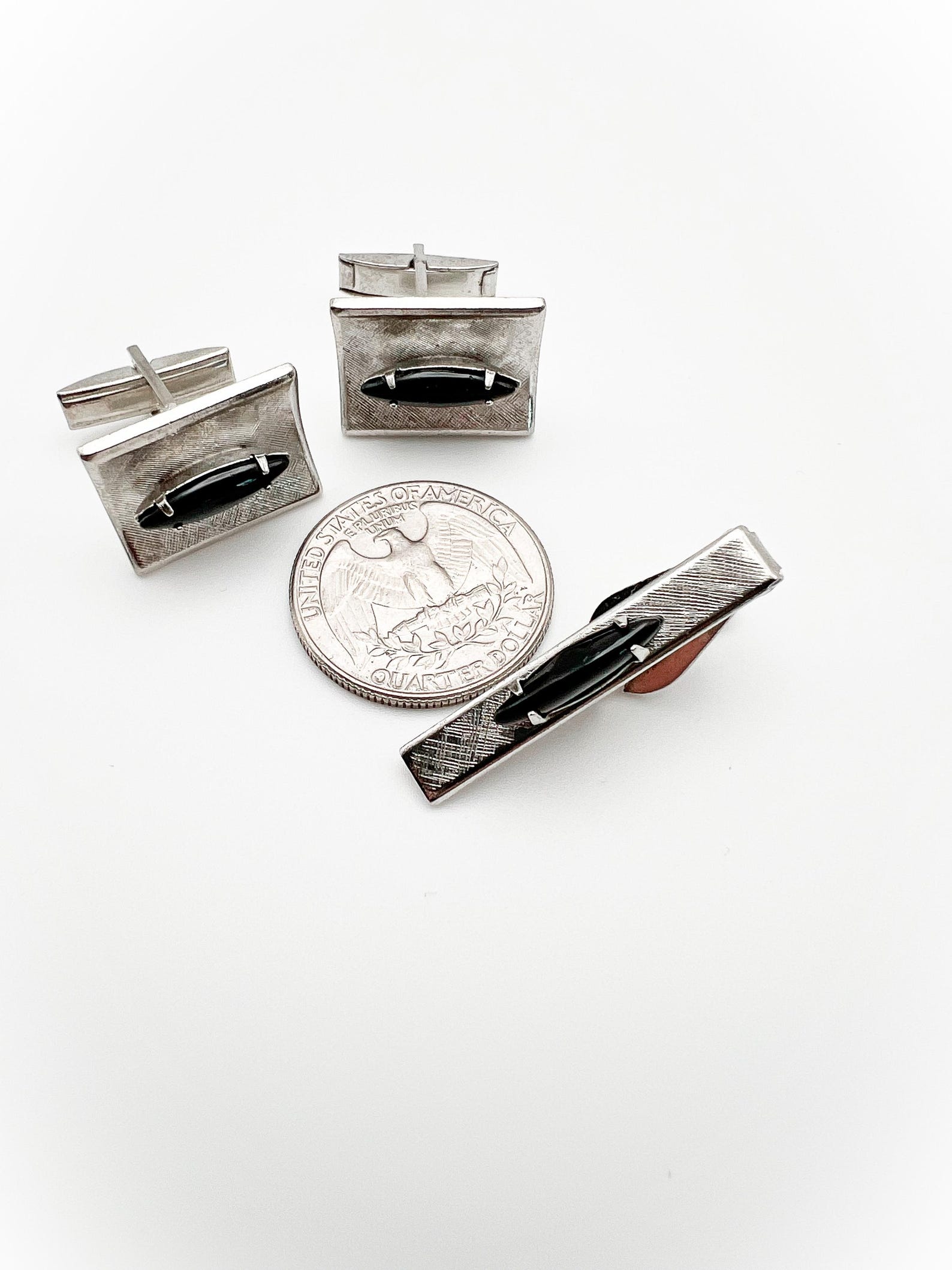 Vintage Tie Clip and Cuff Links Set Silver Tone Metal and Black ...
