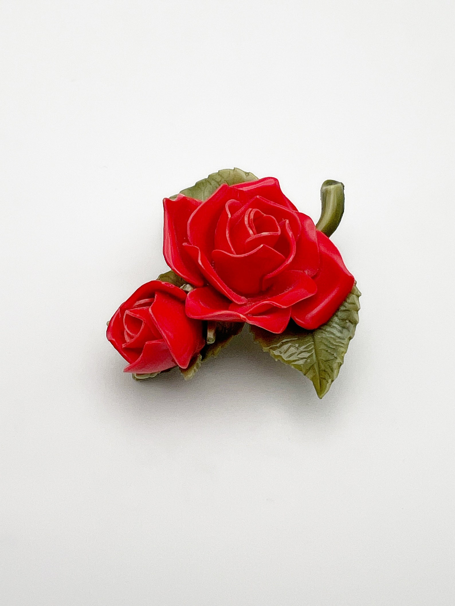 Vintage Red Roses Plastic Brooch - Etsy