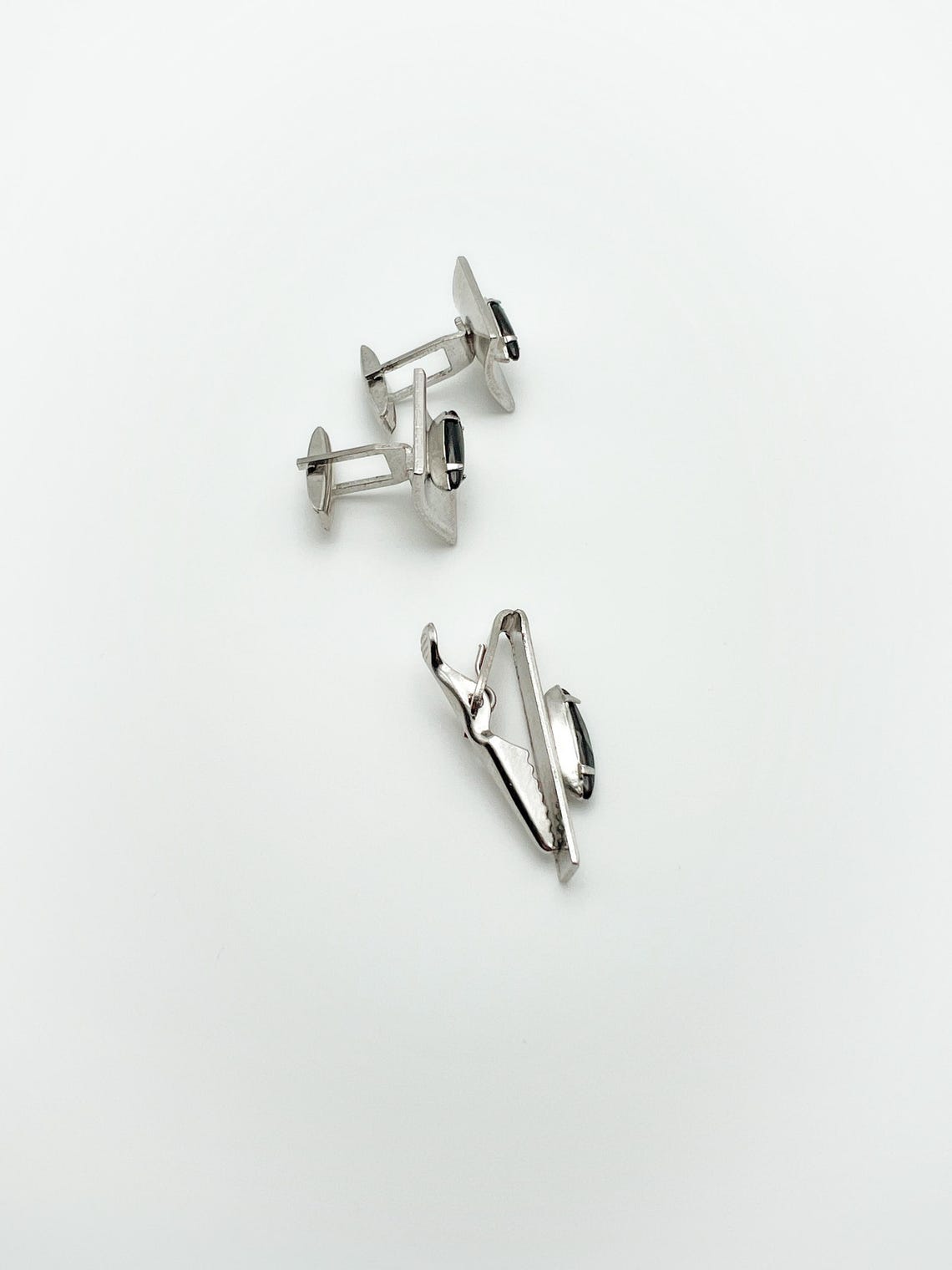 Vintage Tie Clip and Cuff Links Set Silver Tone Metal and Black ...
