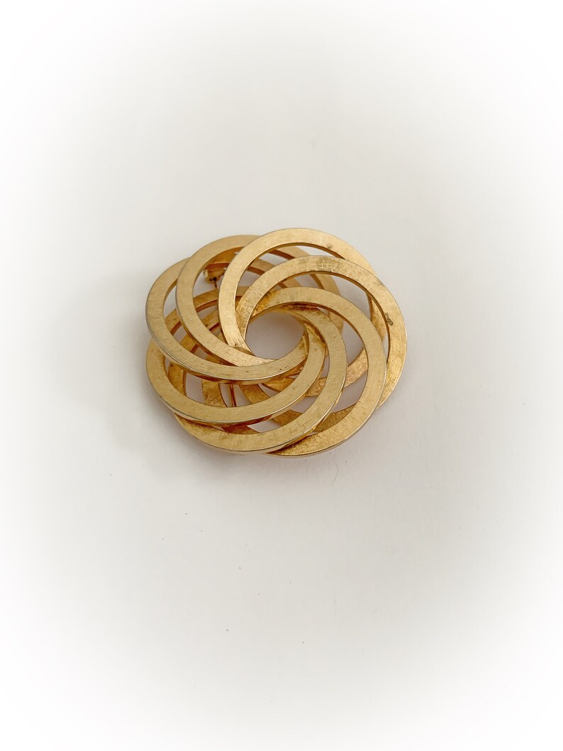 Vintage Spiral Circle Brooch Gold Tone Metal | Etsy