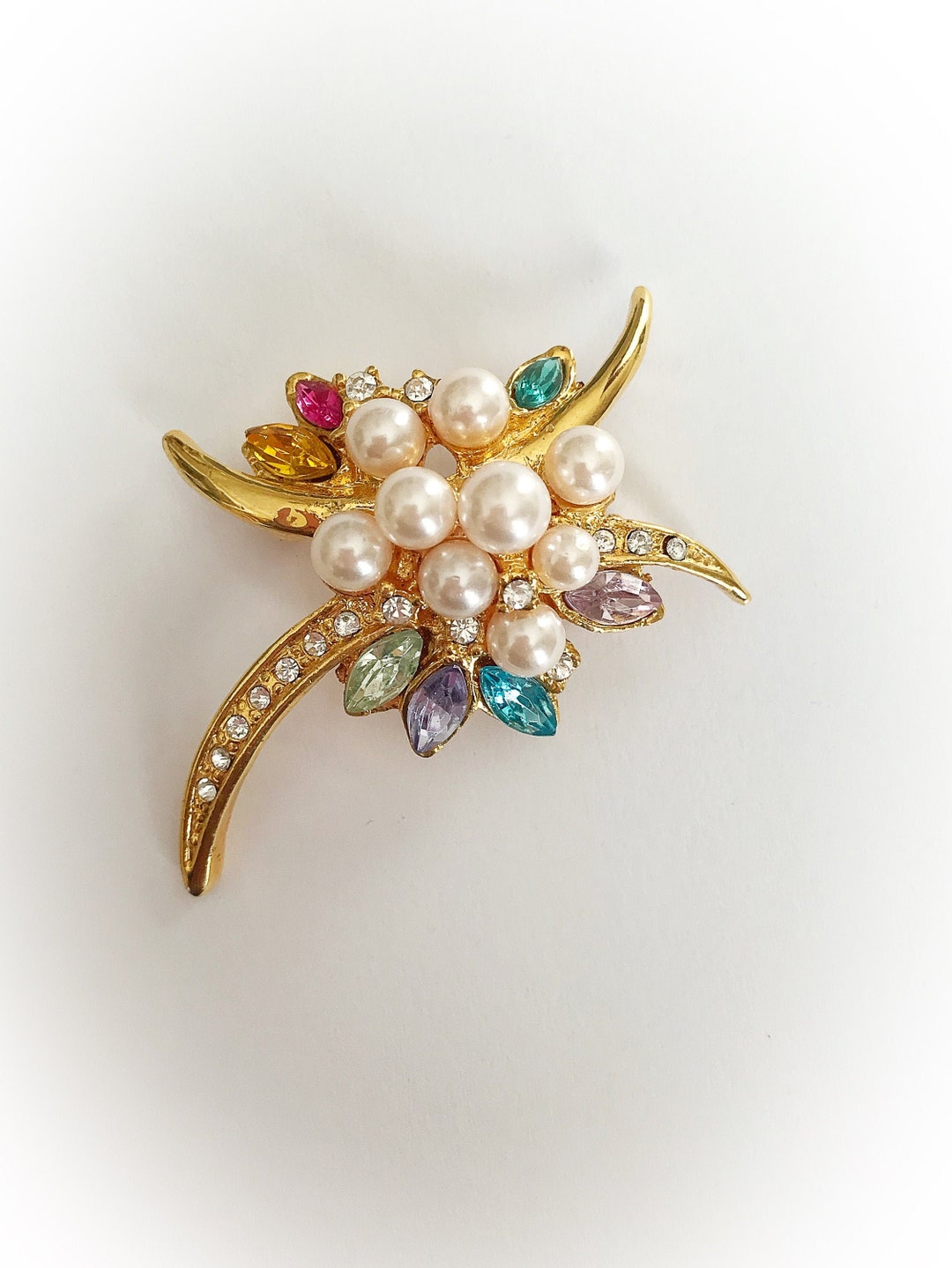 Vintage Pastel Rhinestone and Faux Pearls Brooch - Etsy
