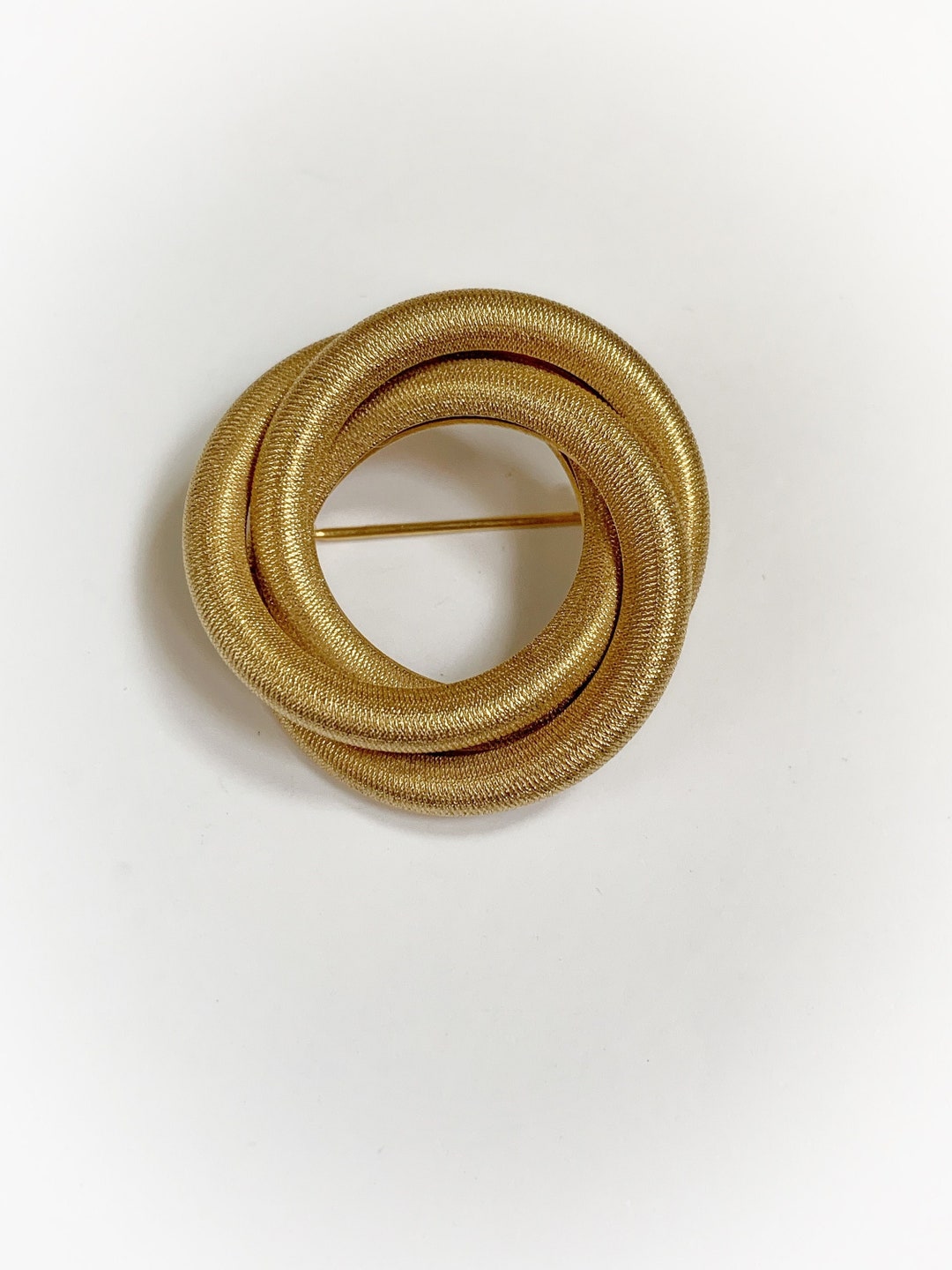 Vintage Gold Tone Metal Coil Circle Brooch - Etsy