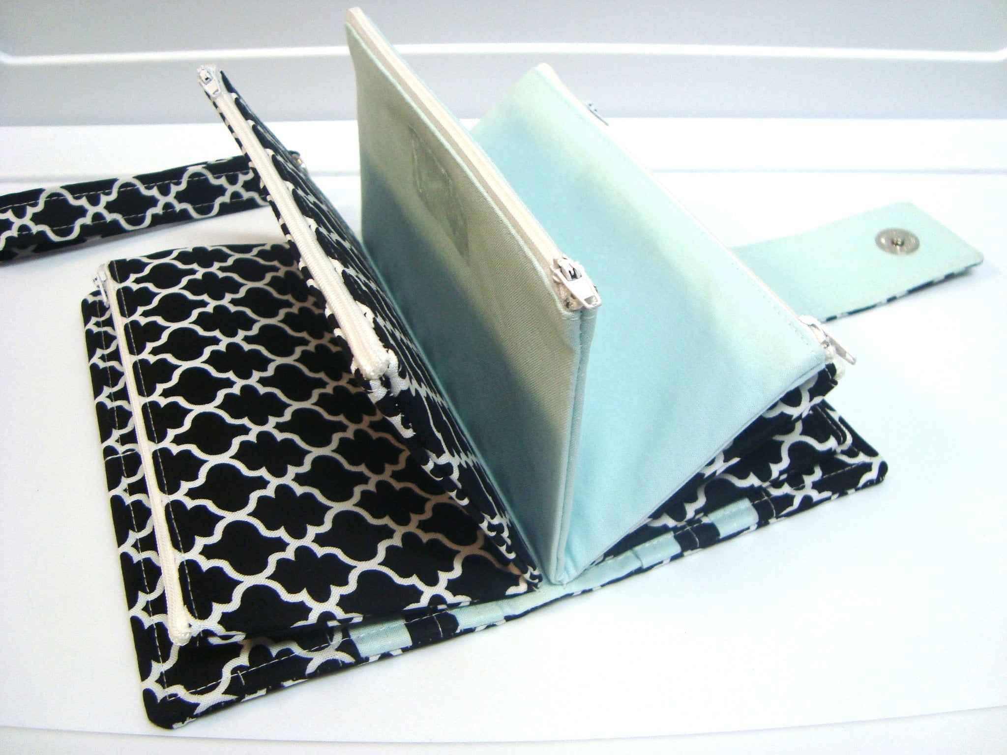 Bifold Cash Envelope Wallet: Fabric Organizer With Zippered Envelopes ...