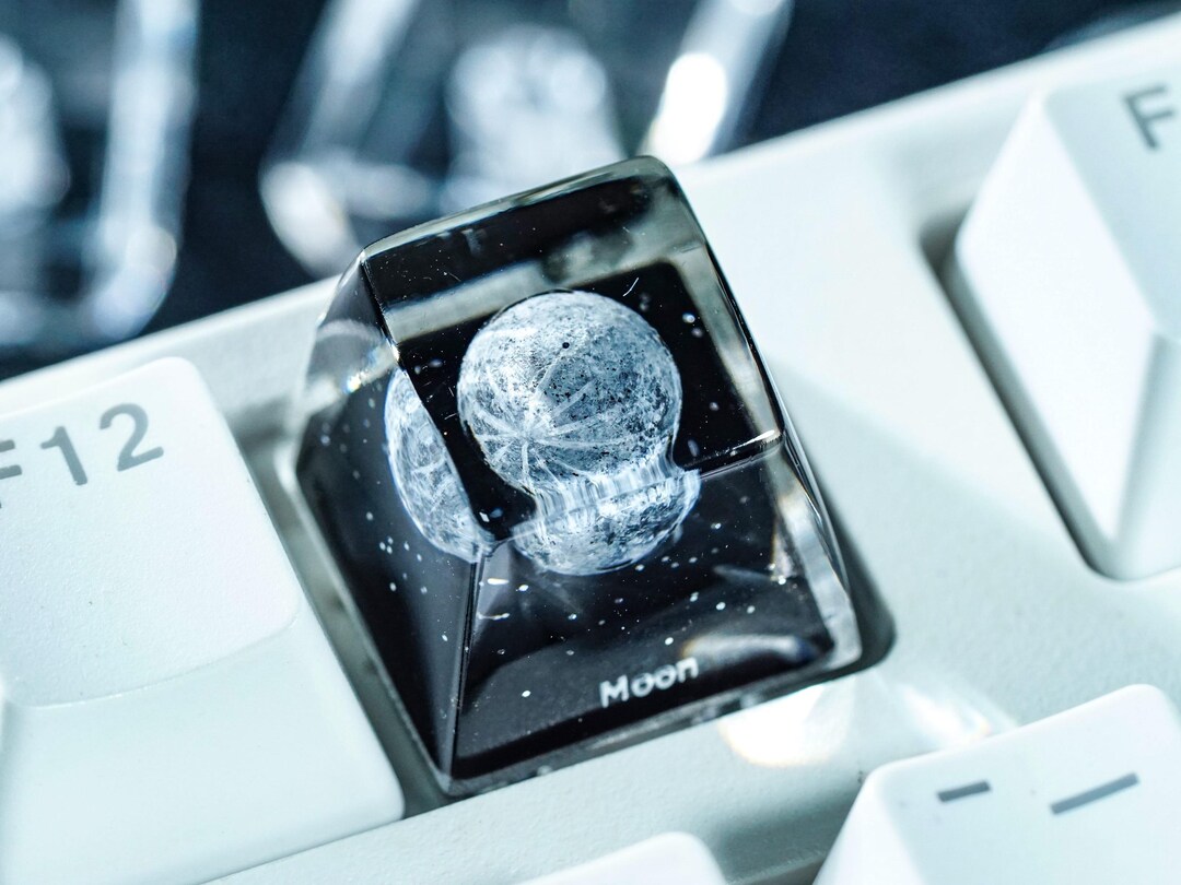 Custom MOON Keycaps – Galaxy & Planet Resin Artisan Keycap Set for MX ...
