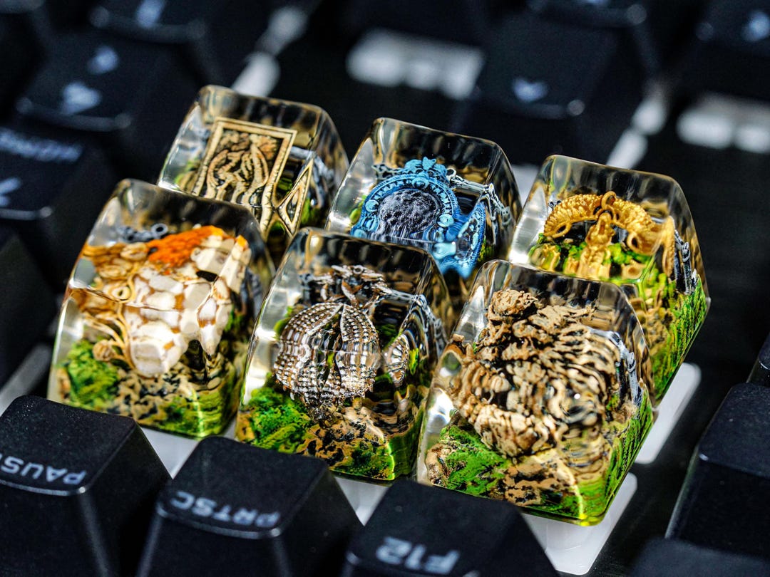 Legendary Elden Ring Talisman Keycap Set – Handmade Custom Gaming ...