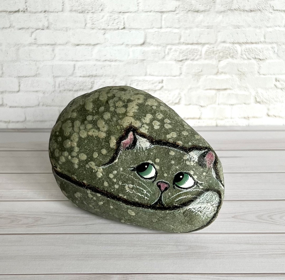 Hand Painted Natural Rock Cat. Painted Stone. Pebble Art. Cat. Rock ...