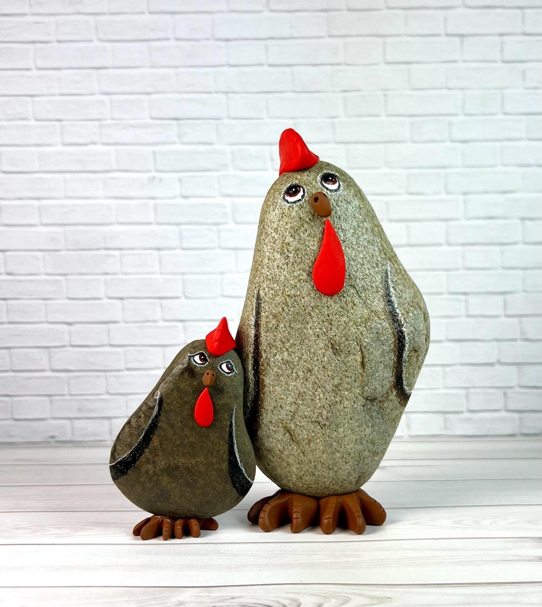 Chicken Couples, Painted Rock, Painted Stone, Pebble Art, Rock Chickens ...