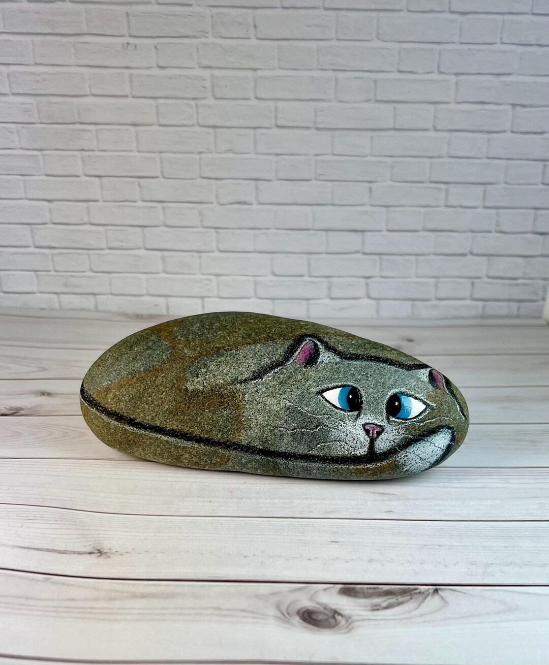 Hand Painted Natural Rock Cat. Painted Stone. Pebble Art. Cat. Rock ...