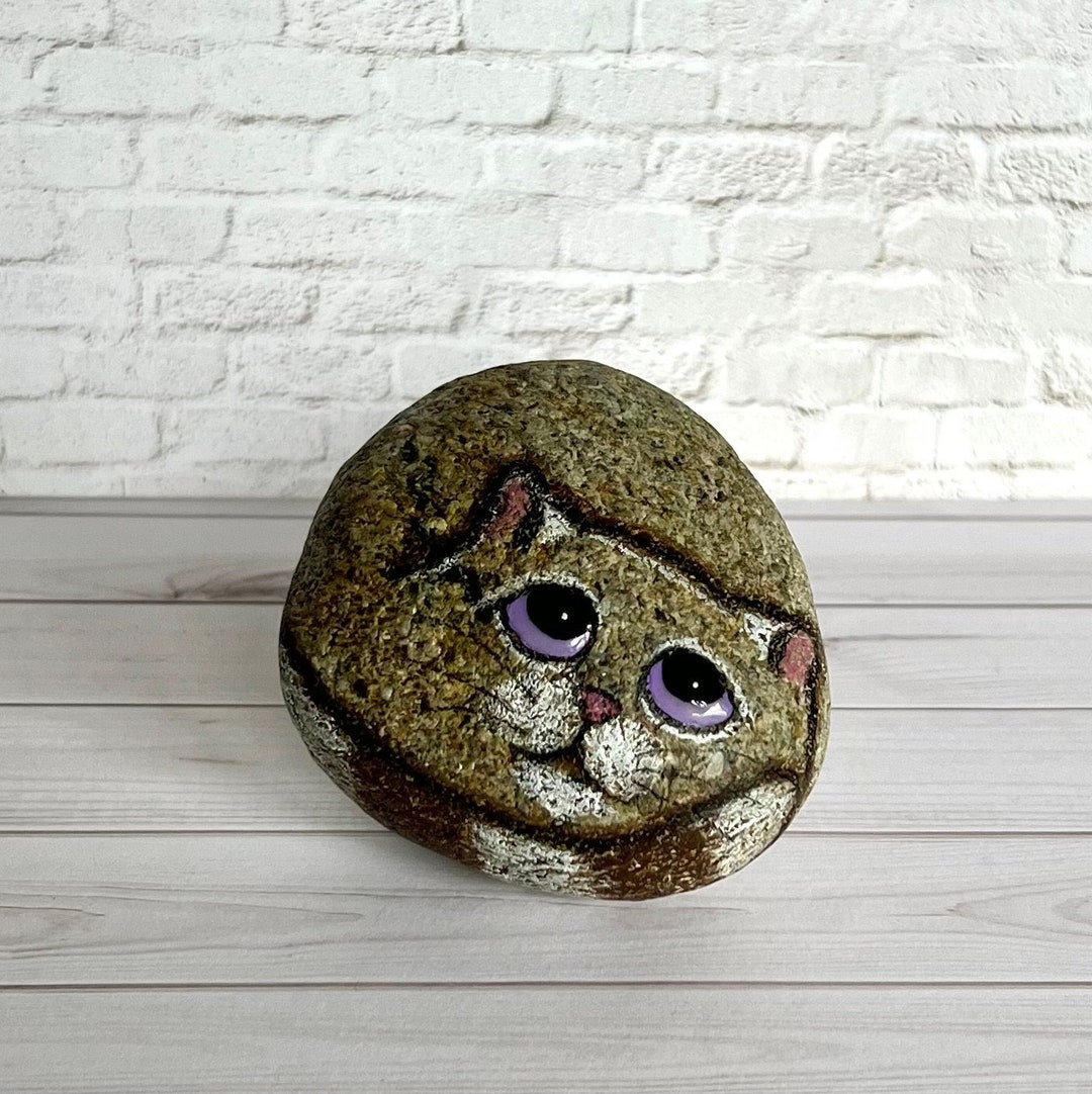 Hand Painted Natural Rock Cat. Painted Stone. Pebble Art. Cat. Rock ...