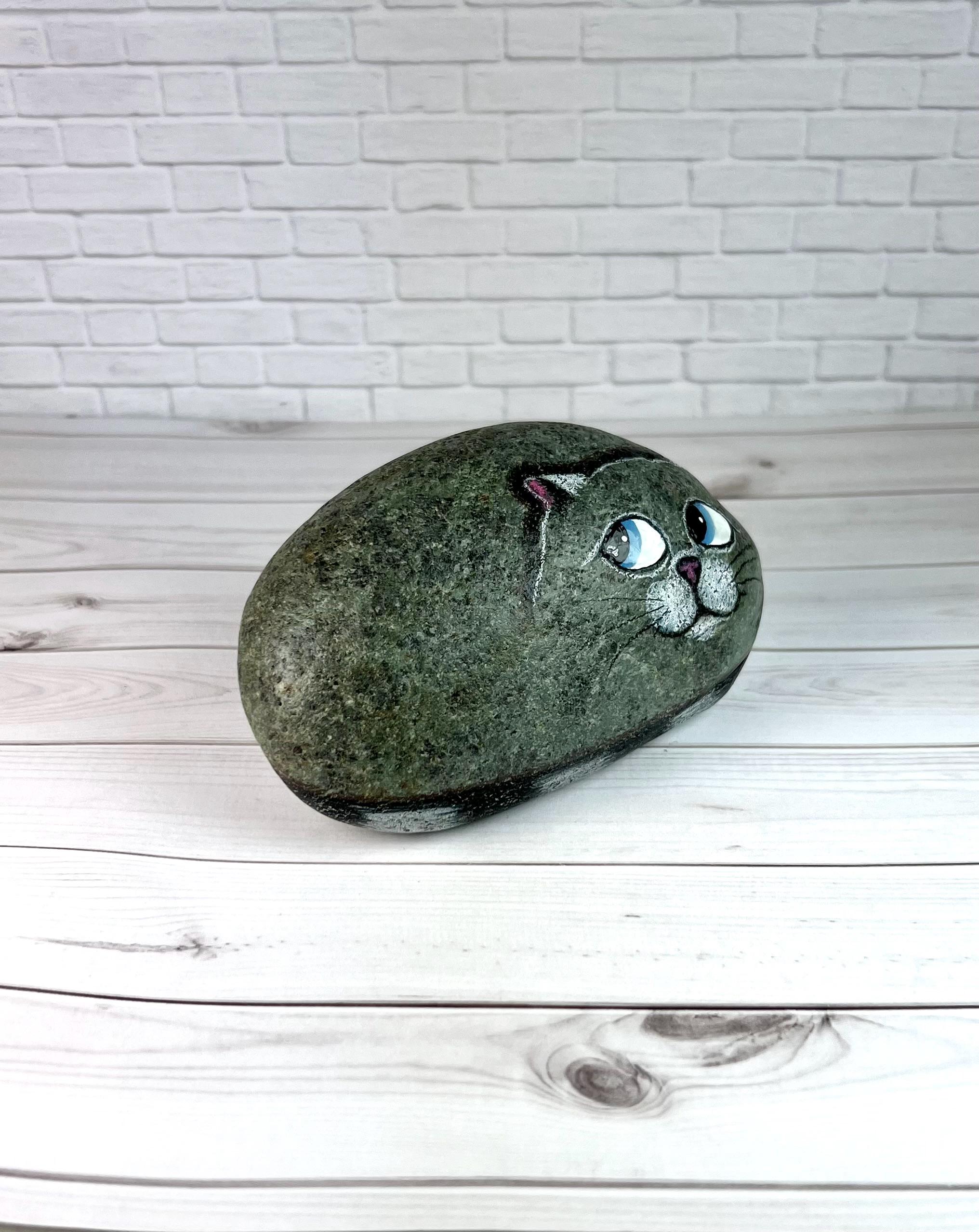 Hand Painted Natural Rock Cat. Painted Stone. Pebble Art. Cat. Rock ...