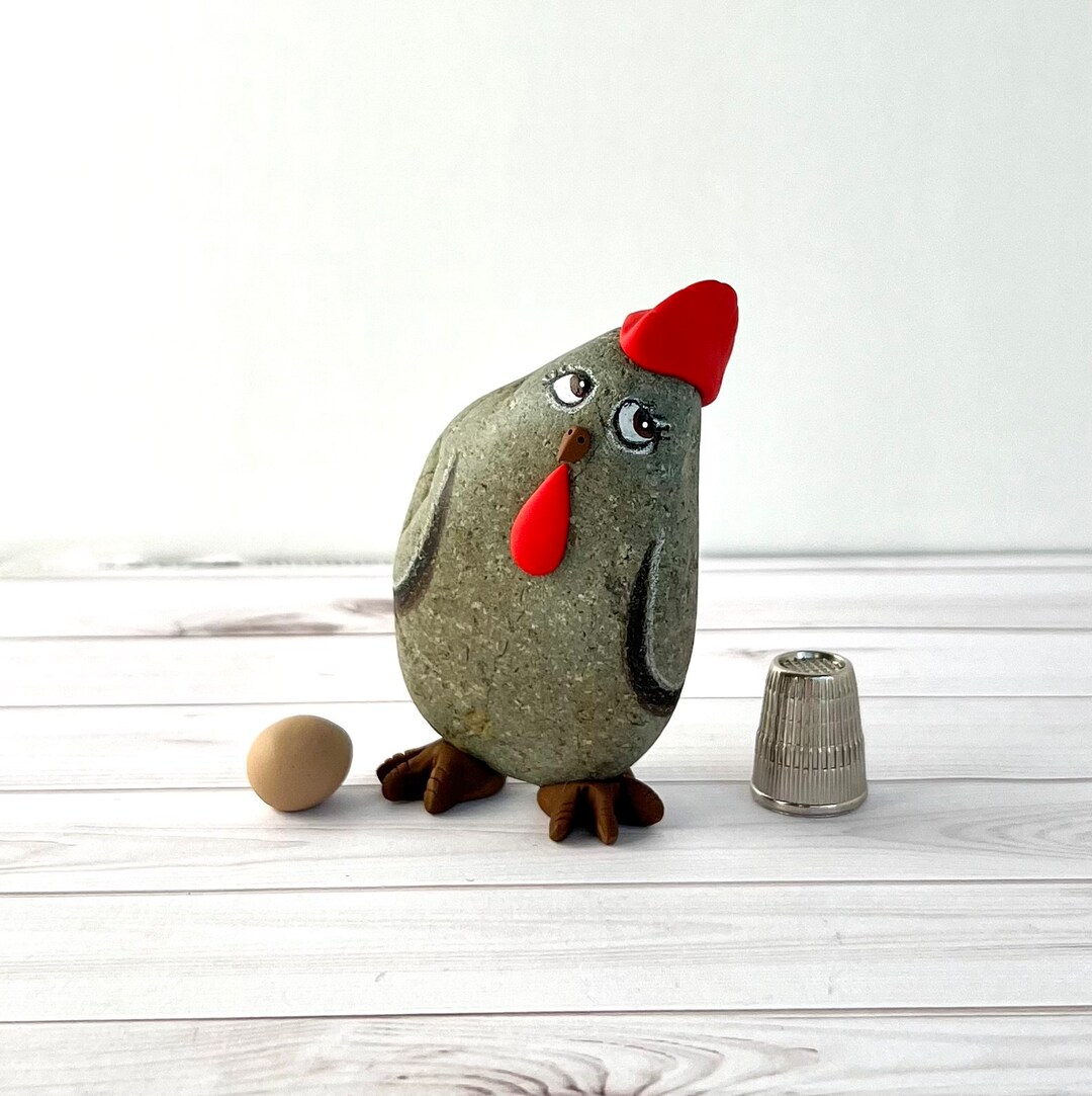 Hand Painted Natural Rock, Rock Hen. Painted Stone. Pebble Art - Etsy