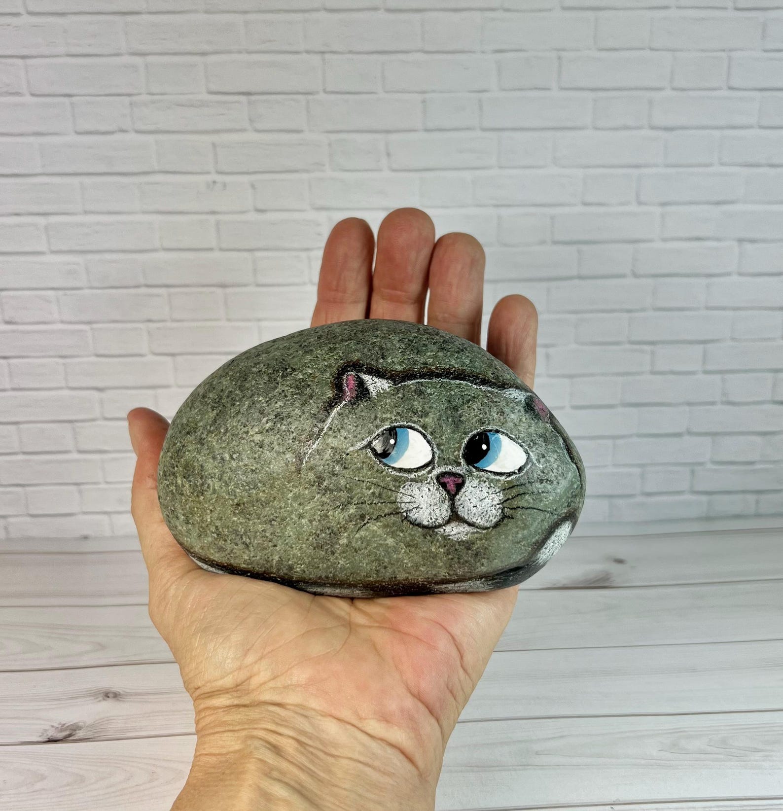 Hand Painted Natural Rock Cat. Painted Stone. Pebble Art. Cat. Rock ...