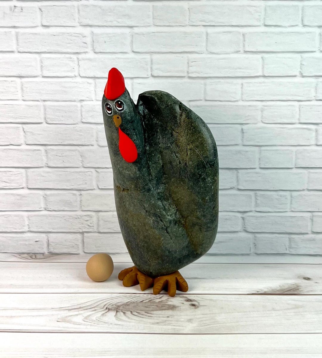 Hand Painted Natural Rock, Rock Hen. Painted Stone. Pebble Art, Rock ...