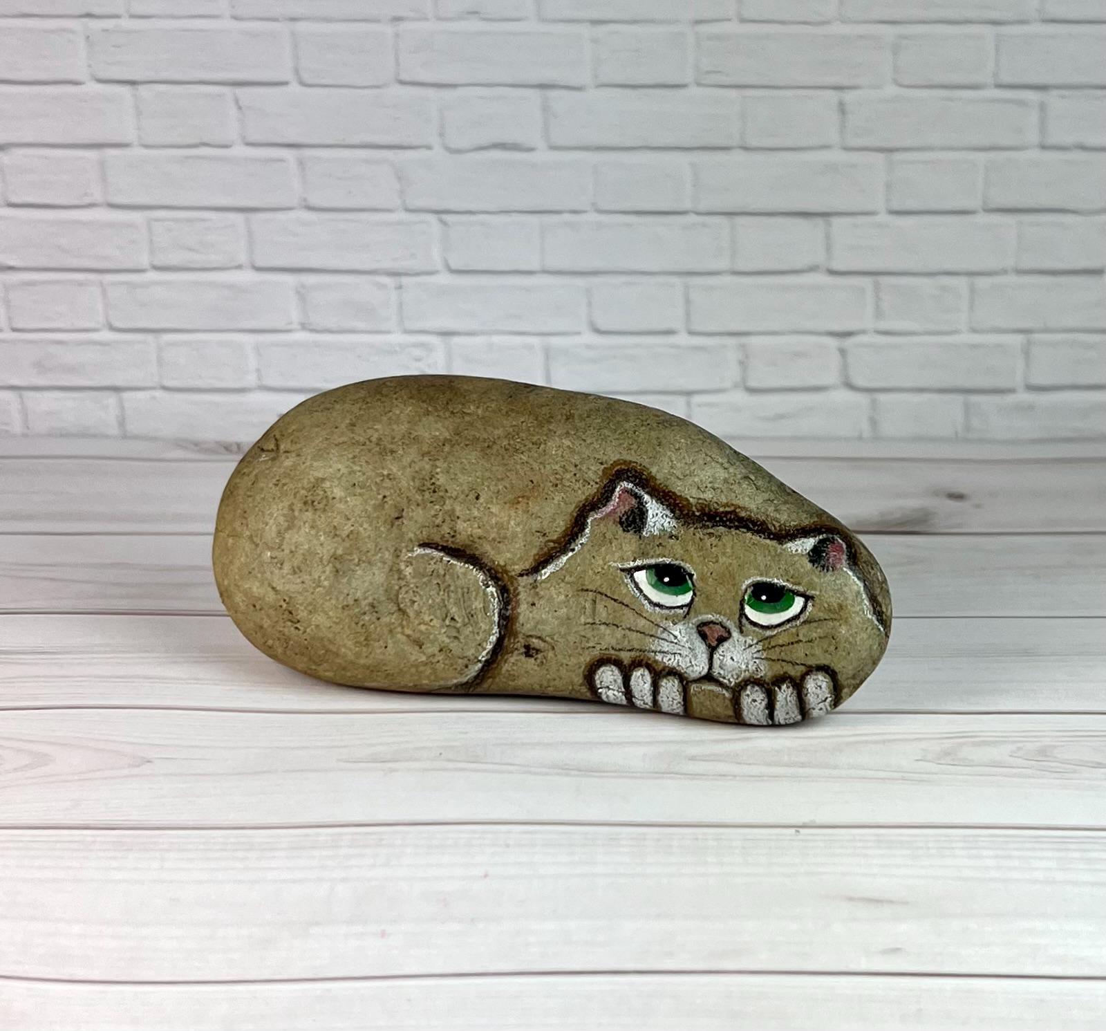 Hand Painted Natural Rock Cat. Painted Stone. Pebble Art. Cat. Rock ...
