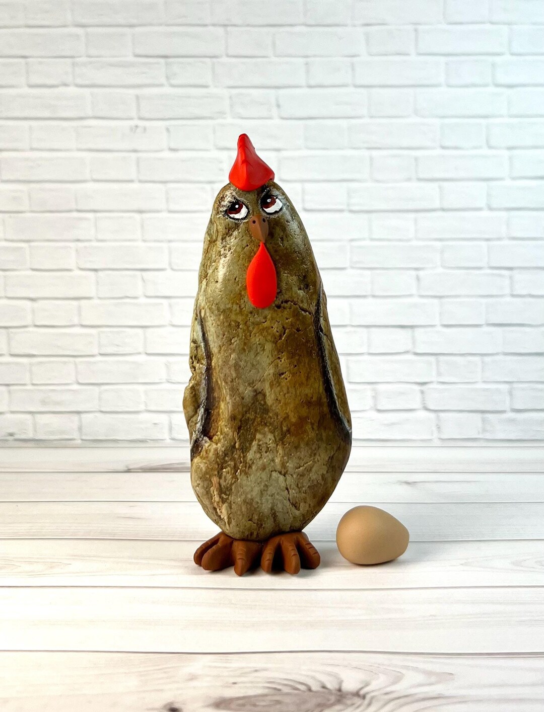 Hand Painted Natural Rock, Rock Hen. Painted Stone. Pebble Art, Rock ...