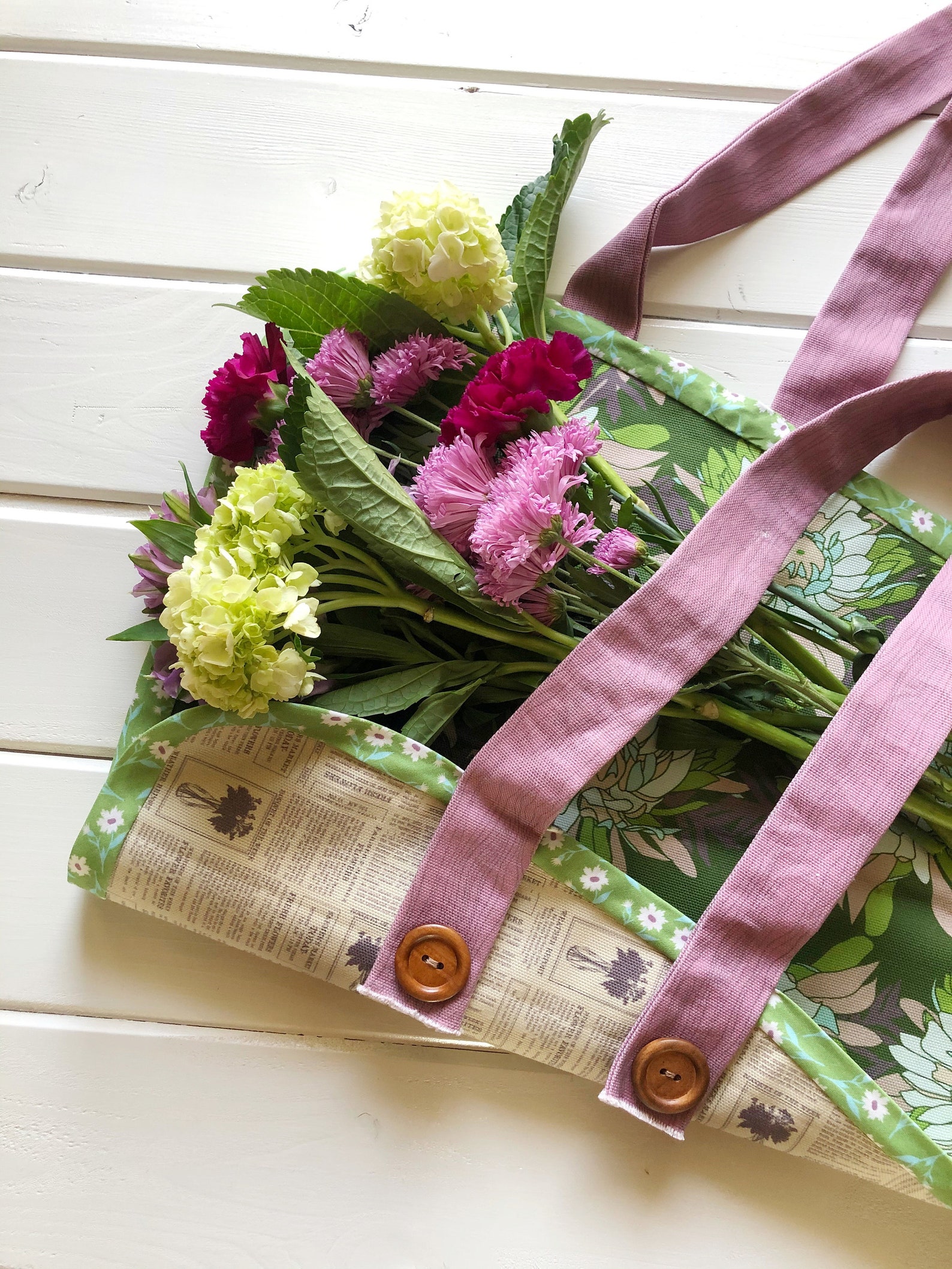 Flower Tote - Downloadable Pattern - Sewing Pattern for Tote to Carry ...