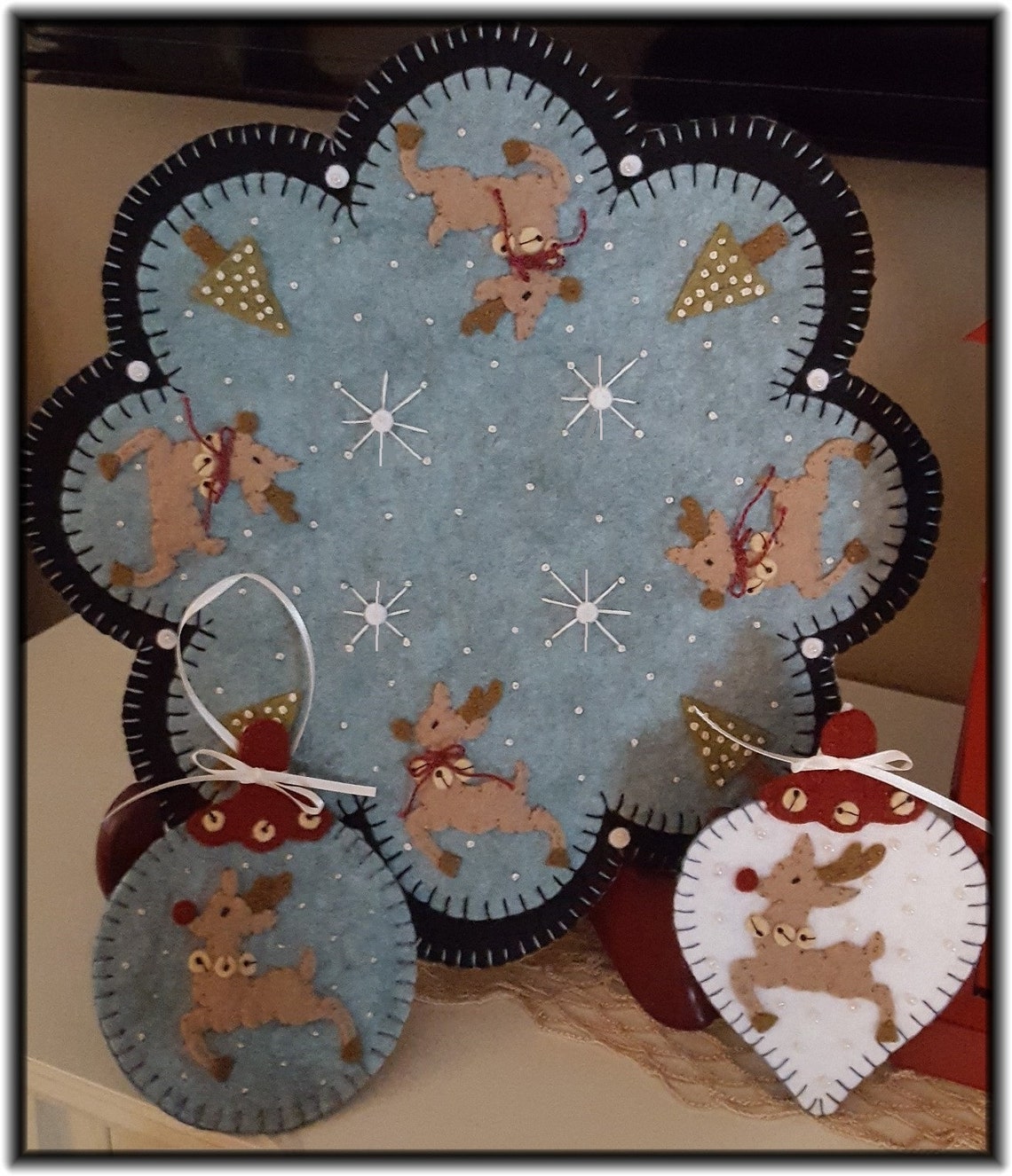 And to All A Good Night! Penny Rug/candle Mat, Chair Swag & Ornaments ...