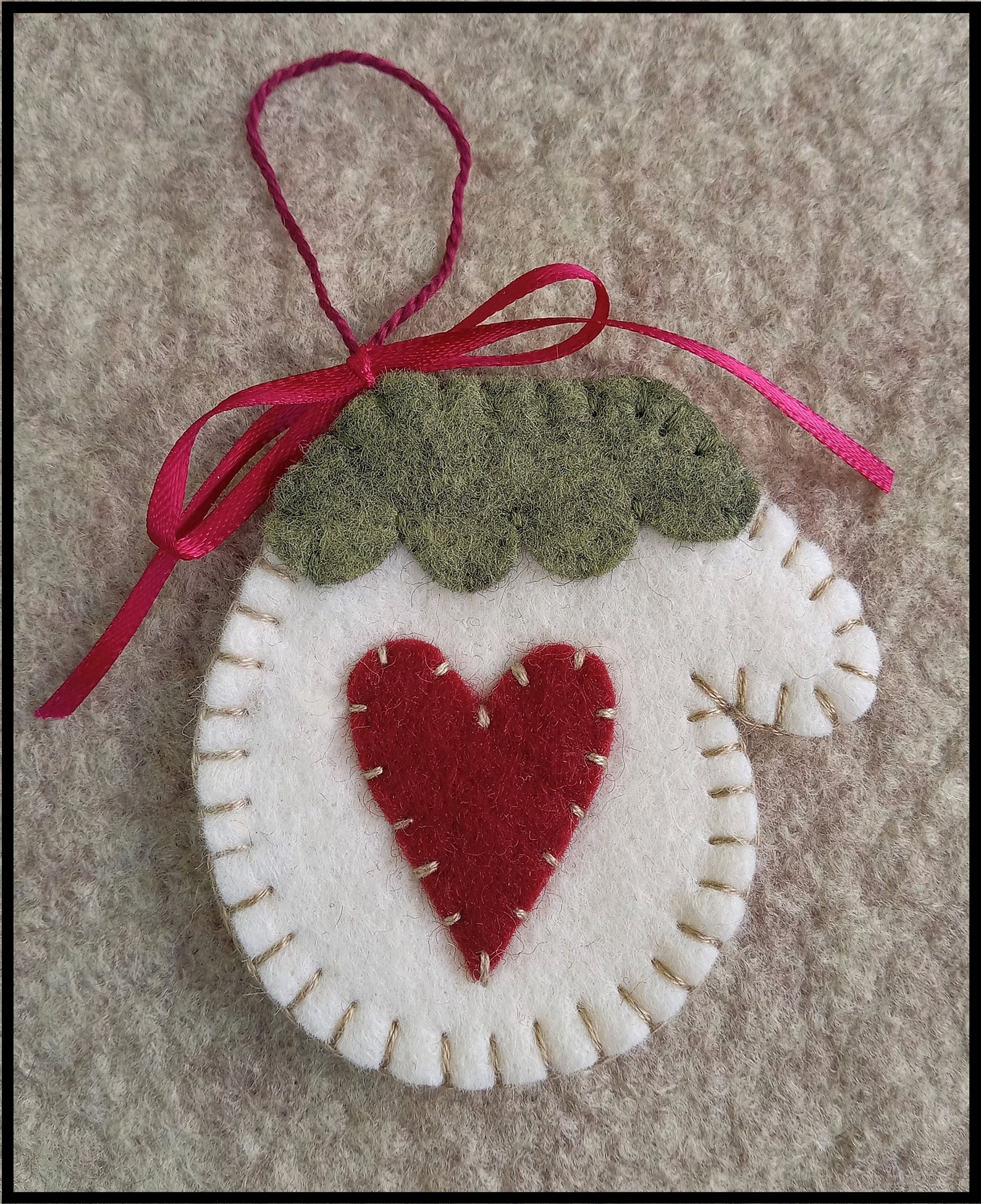 Mini Mittens/wool Applique Christmas Ornaments, Ornies /winter MAILED ...