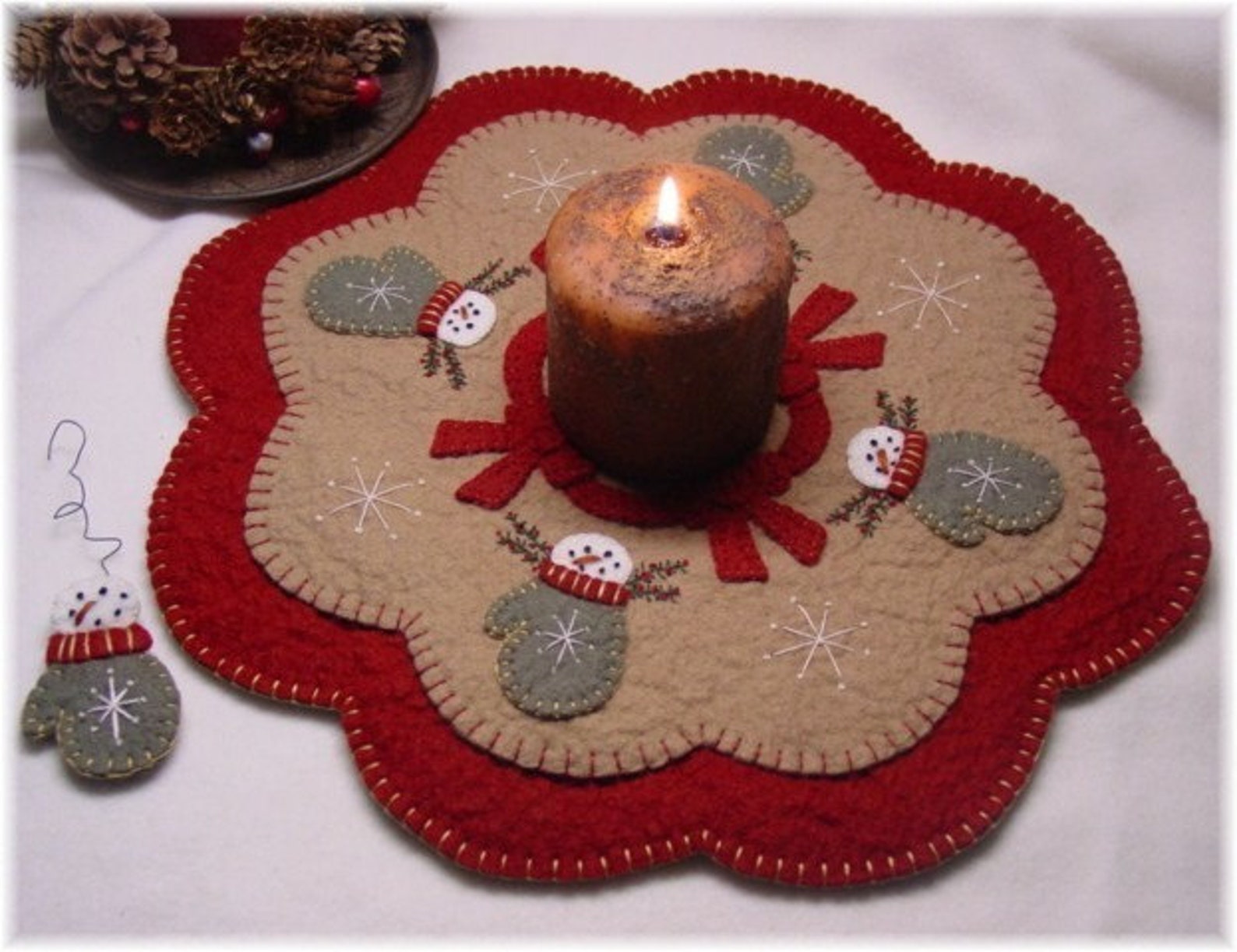 Snow Mittens Penny Rug Candle Mat MAILED PAPER PATTERN - Etsy