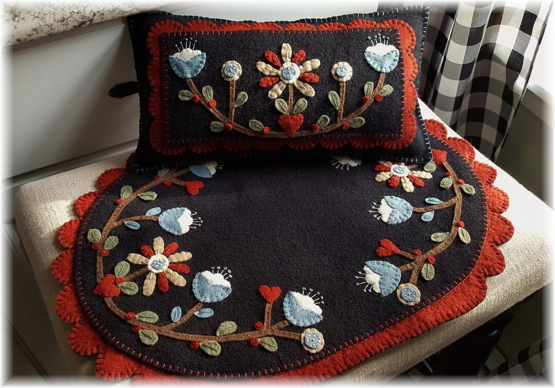 Secret Garden~floral Penny Rug Table Runner With Pillow DIGITAL Pattern ...