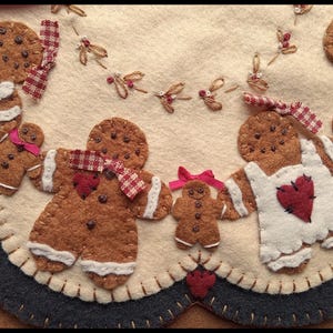 UPDATED! Ginger Family~gingerbread Primitive Penny Rug/candle Mat ...