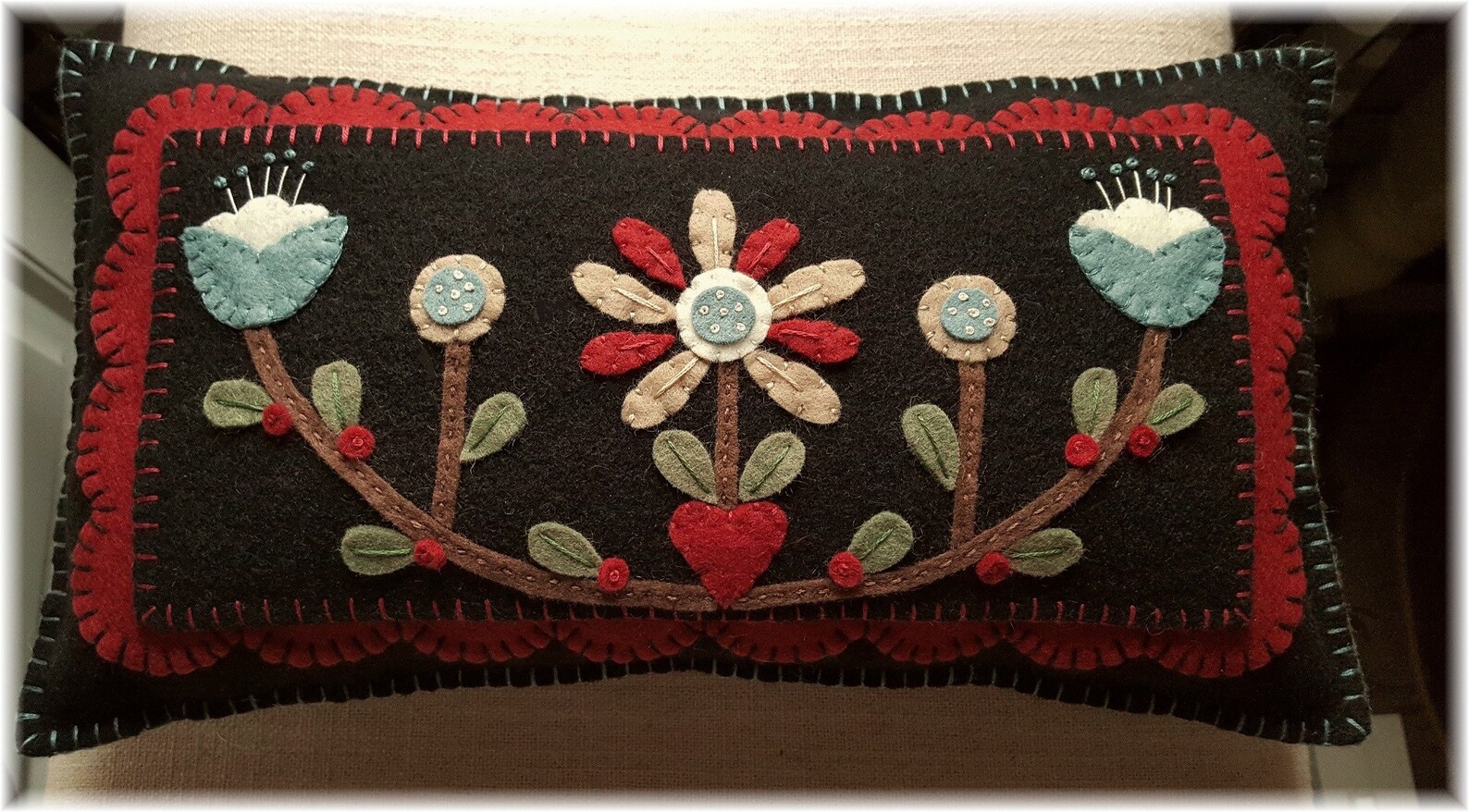 Secret Garden~floral Penny Rug Table Runner With Pillow DIGITAL Pattern ...