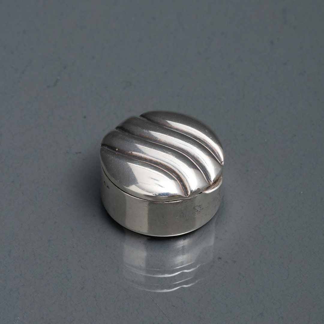 Vintage Solid Sterling Silver Pill or Ring Box, Sterling Silver Box - Etsy