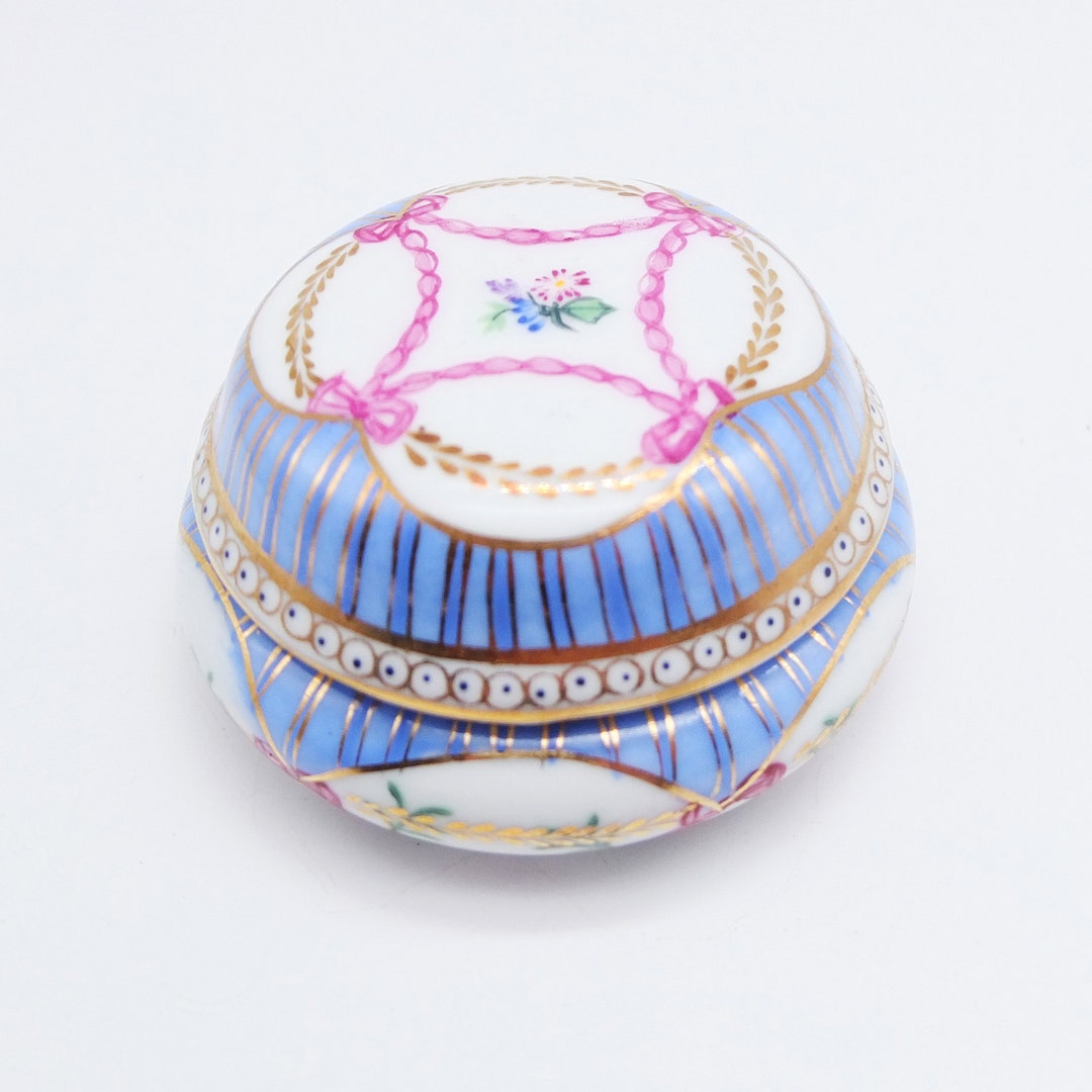 Hand Painted Porcelain Jewelry Box, Vintage Porcelain Box, Porcelain ...