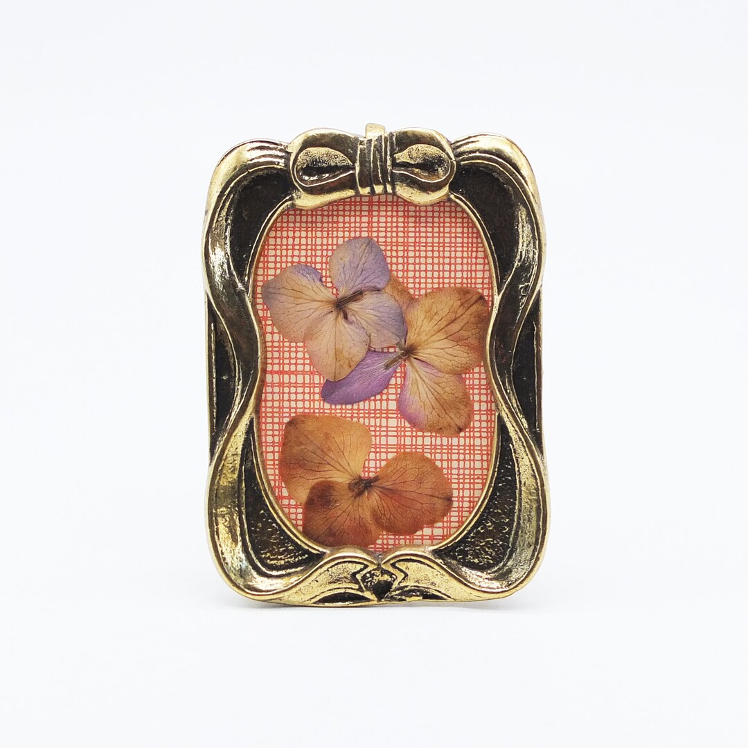 Vintage Brass Picture Frame /// Ribbon Photo Frame - Etsy