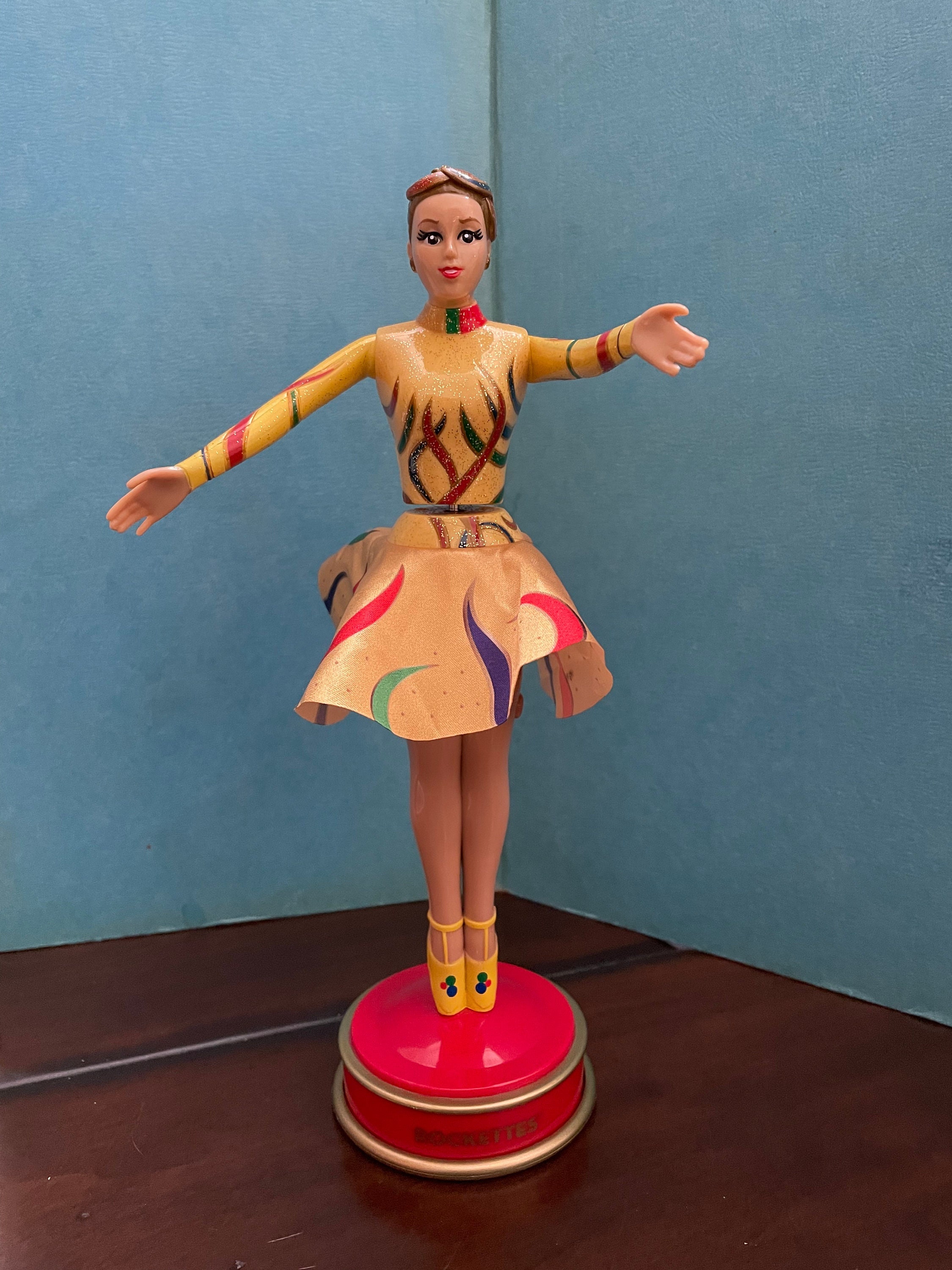 Vintage Rockettes Doll Figurine Posable Arms and Battery - Etsy