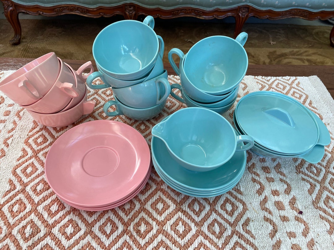 U Pick Vintage 1950s 1960s Melamine Dishware 16 Piece Blue Unbranded OR ...
